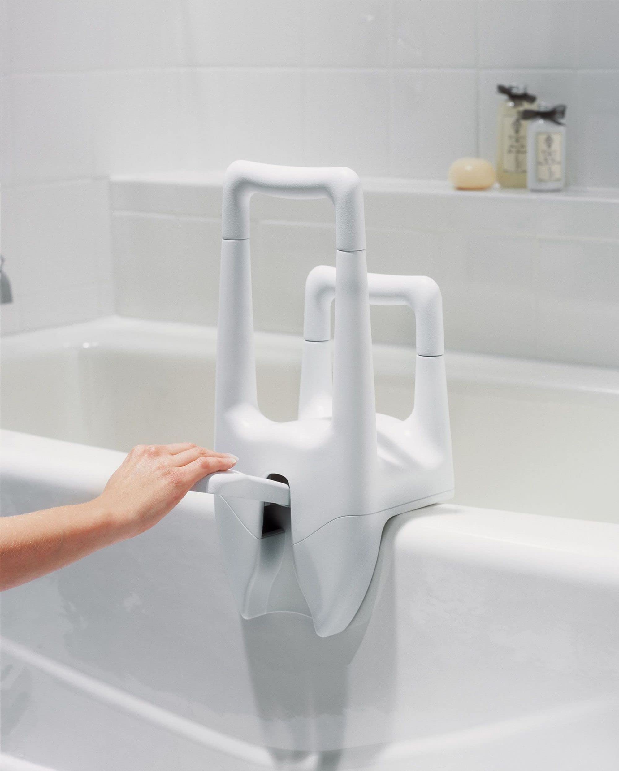 Moen DN7075 Home Care Locking Dual Tub Grip, Glacier