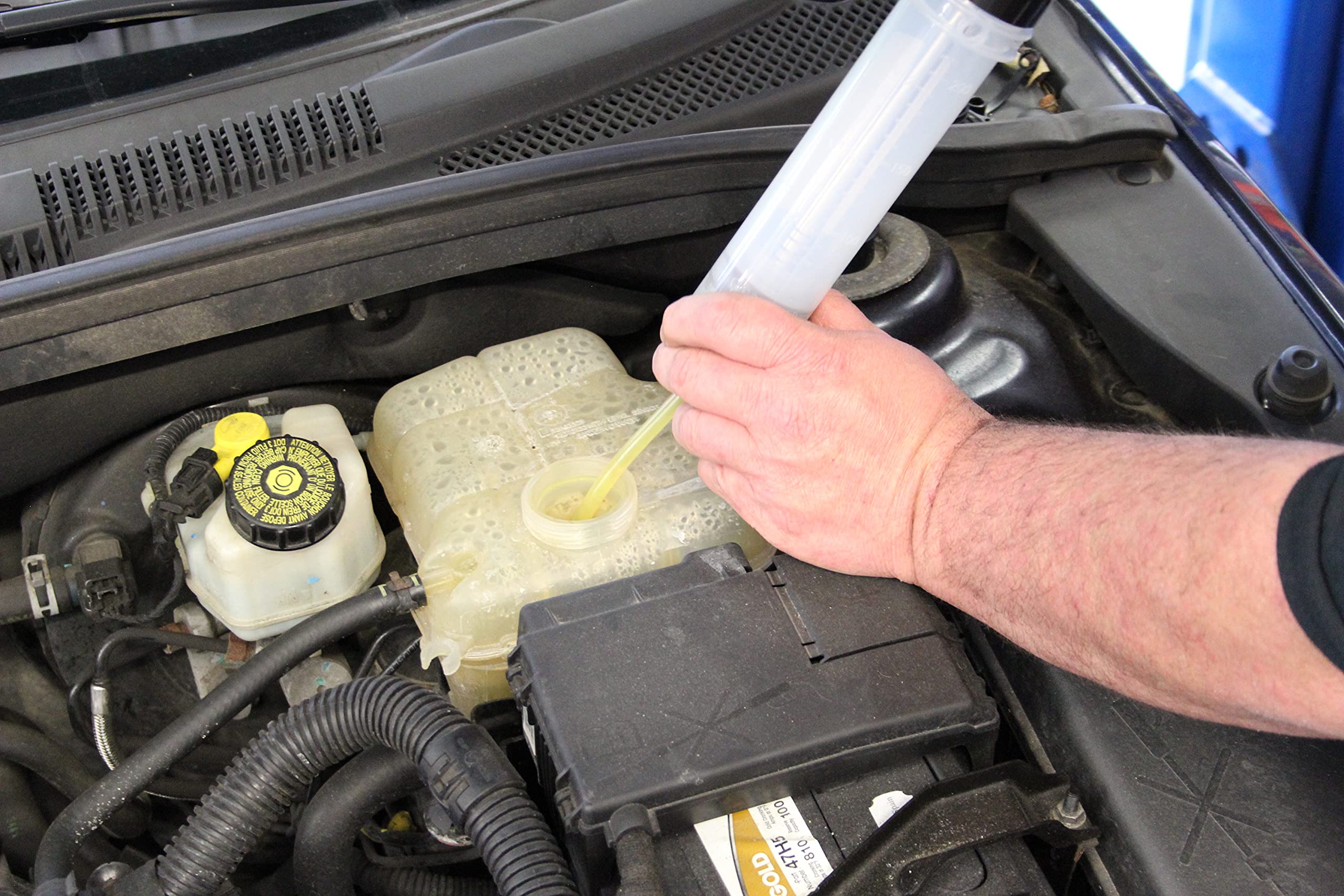 Mityvac MVA6851 Fluid Extractor, Syringe Action to Extract and Dispense Fluids Into or Out of Small Reservoirs Including Master Cylinder, Transaxles and Power Steering and Coolant Reservoirs