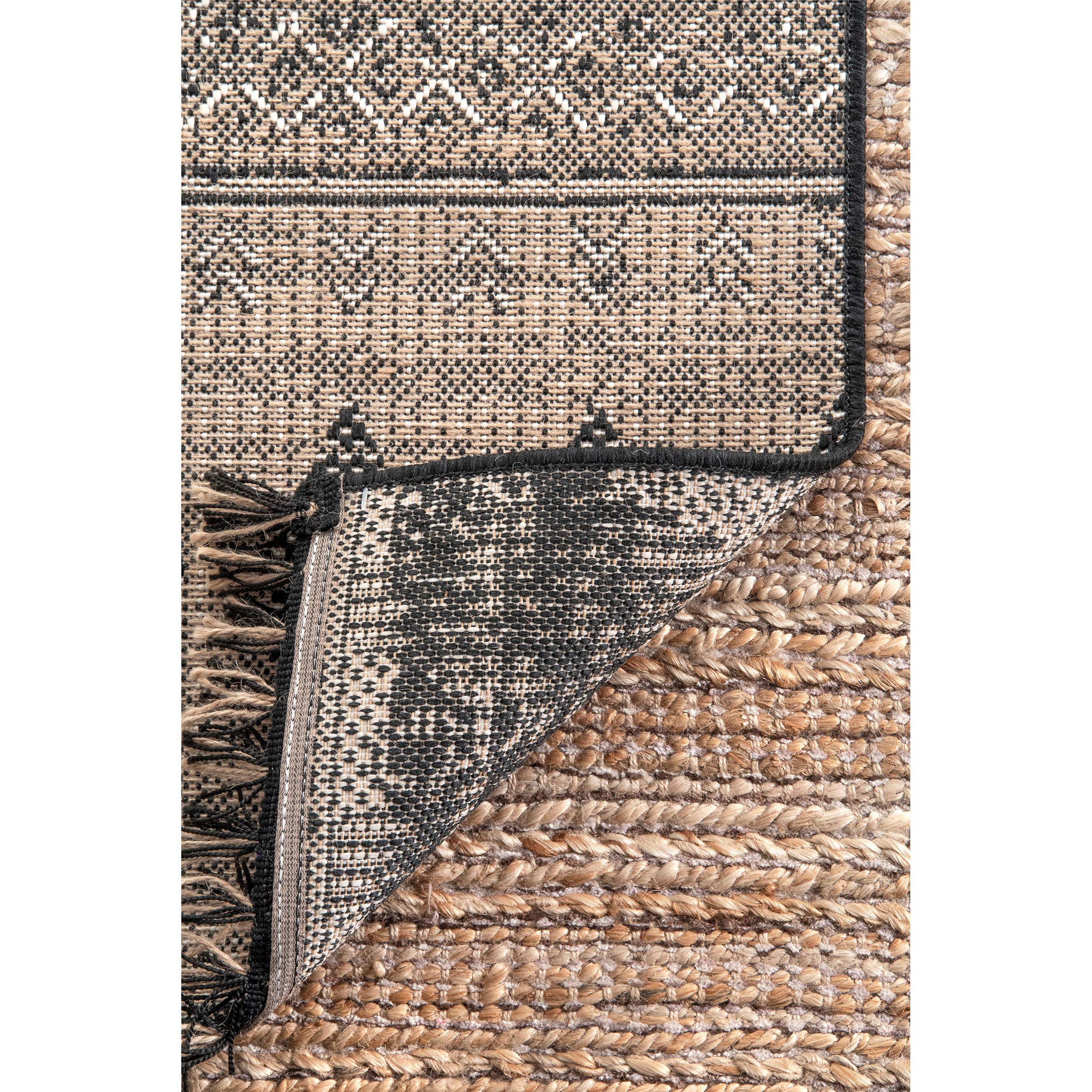 nuLOOM Indoor/Outdoor Modern Aztec Nicki Area Rug, 5' 3" x 7' 7", Grey