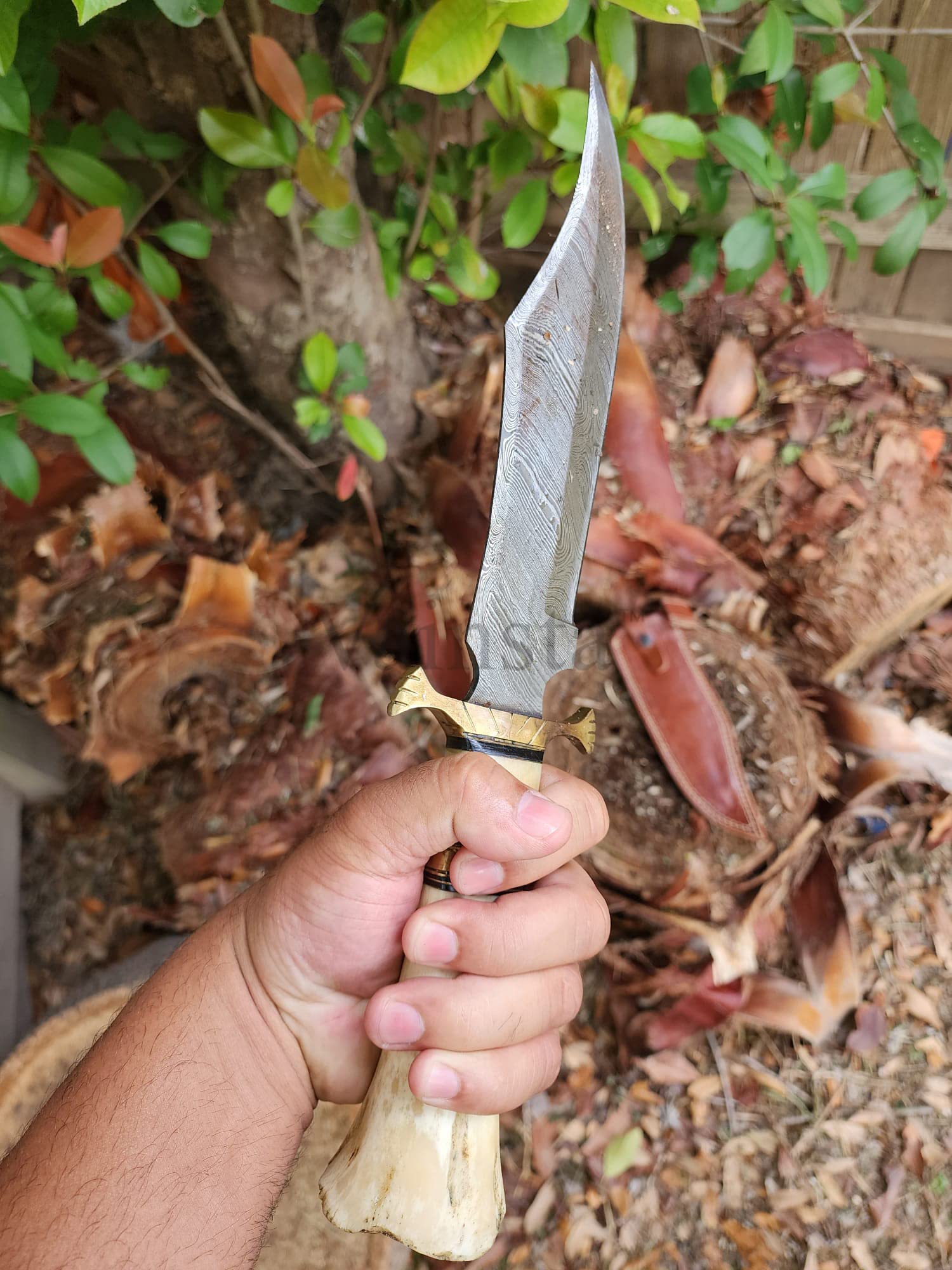Vainsta Fixed Blade Knife with Sheath 15 Inch Handmade Custom Damascus Hunting Knife, Hand Forged Classic Bowie Knife with Camel Bone Handle for Firm Grip, white