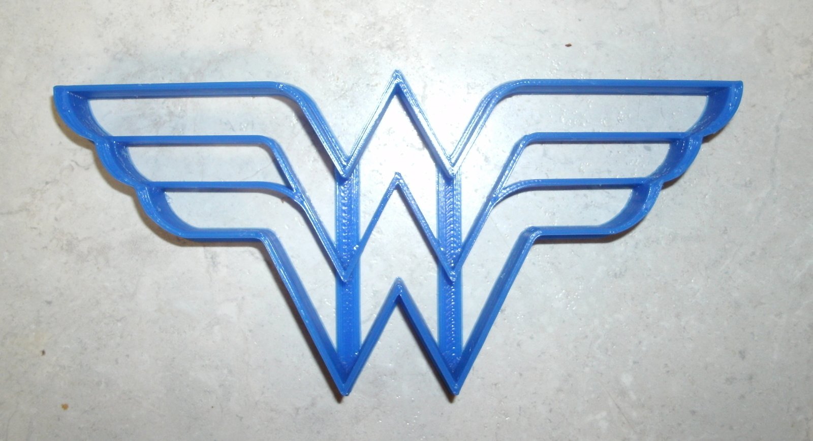 WOMAN SUPERHERO W DETAILED COOKIE CUTTER BAKING TOOL USA PR511