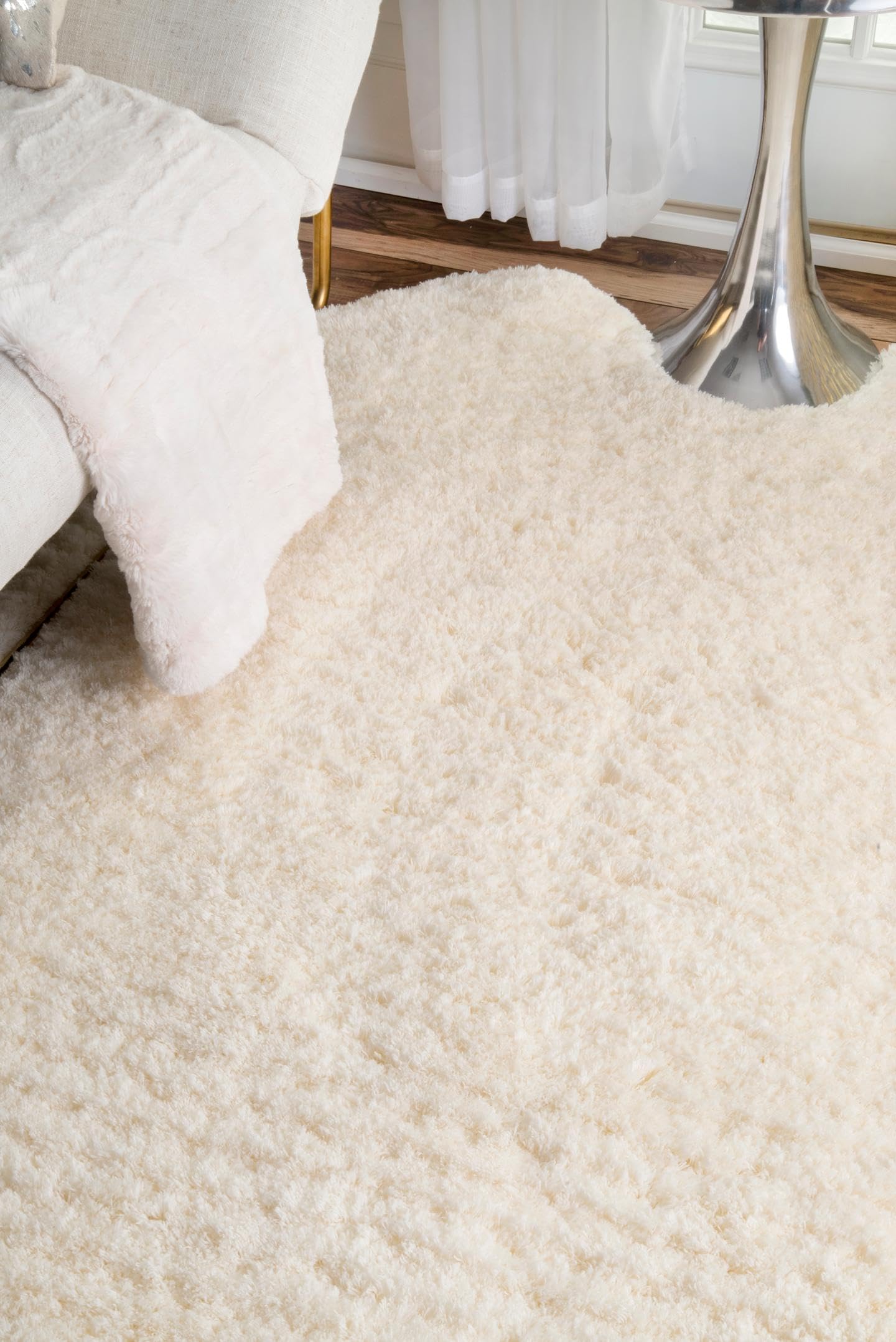 nuLOOM Sheepskin Sexto Pelt Shag Area Rug, 4' 9" x 6', Natural