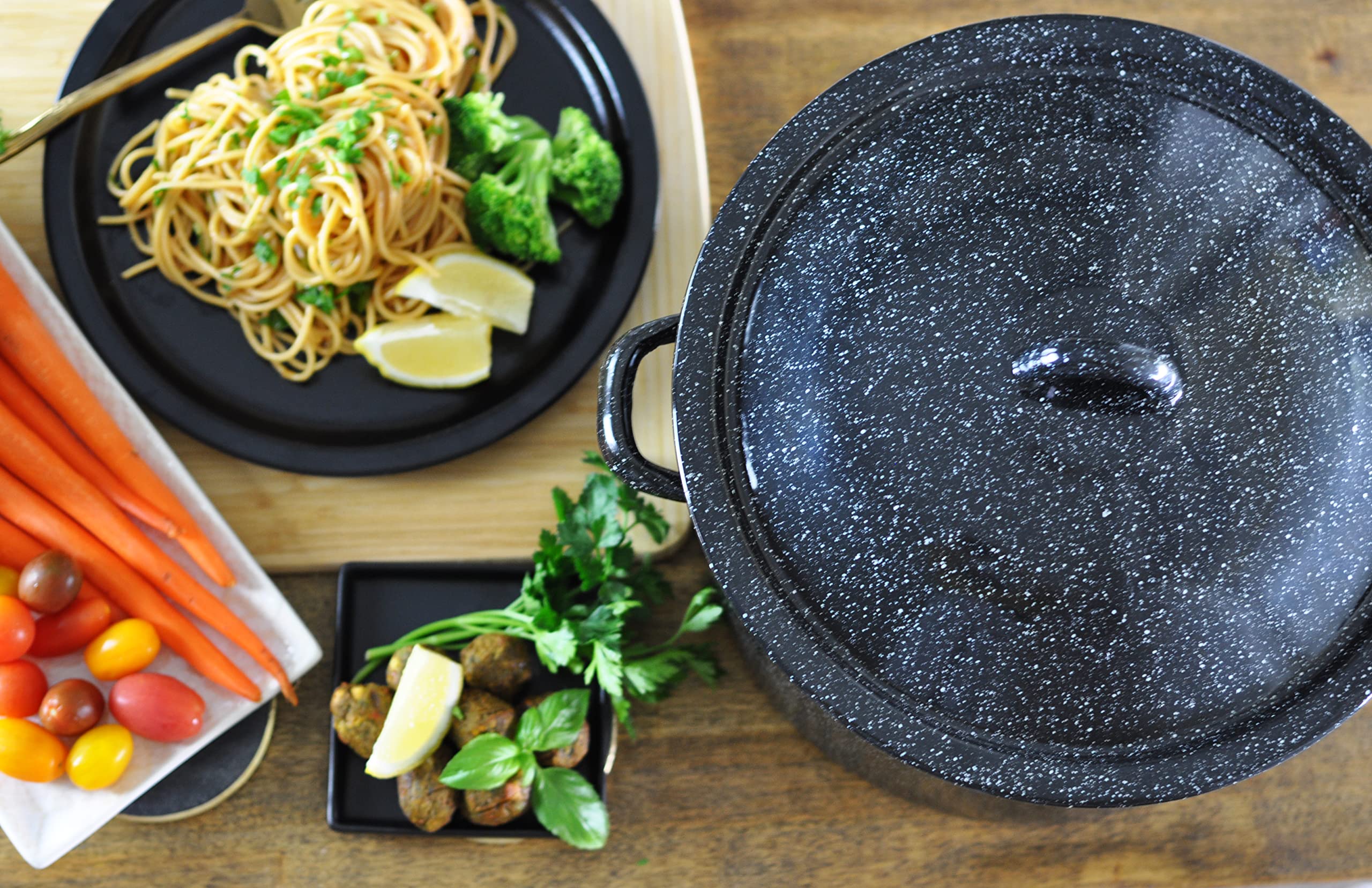 Mirro 7.75Qt Traditional Vintage Style Black Speckled Enamel Stock Pot with Lid
