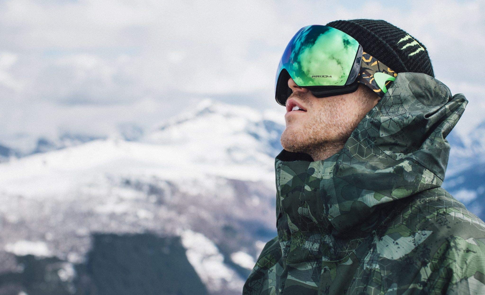 Oakley Flight Deck XM Snow Goggle (Matte White Frame/Prizm Jade Iridium Lens) with Large Goggle Soft Case