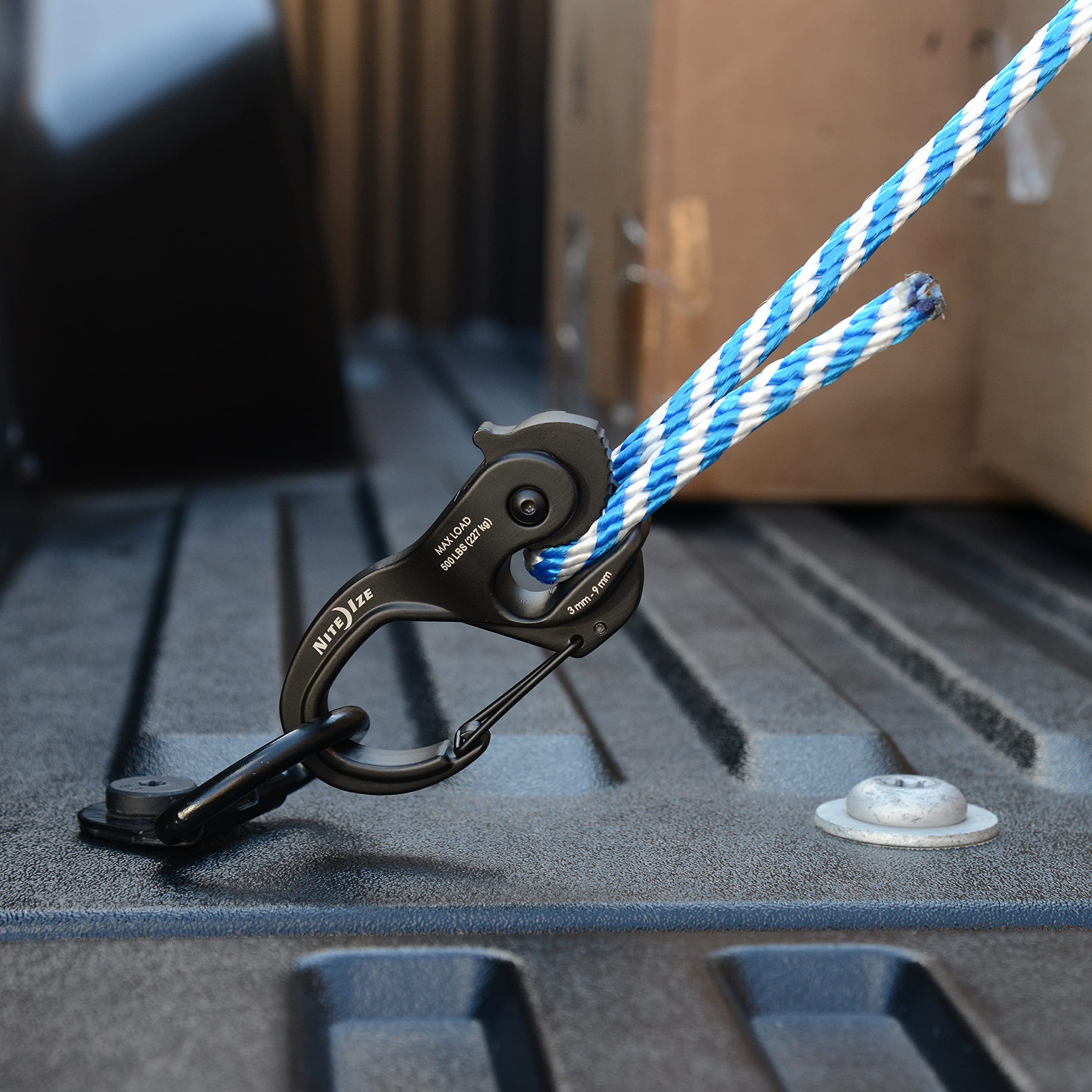 Nite Ize CamJam XT Aluminum Rope Tightener, Large - Versatile Tie Down Cam Mechanism with Carabiner Clip - Secure Hiking Gear Essential - Rope Tie Down Accessory - Large, Black
