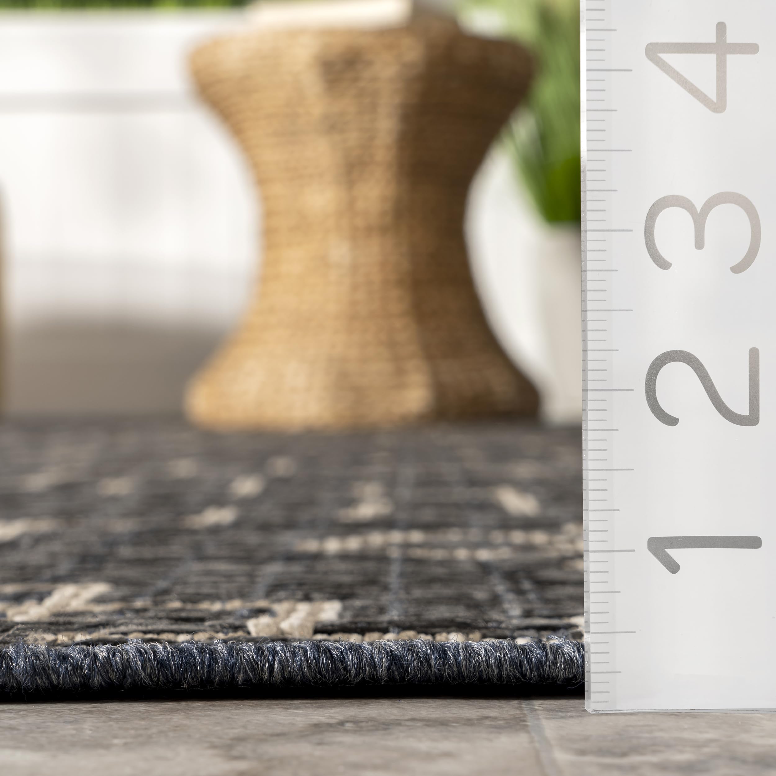 nuLOOM Maia Striped Tribal Indoor/Outdoor Area Rug, 8x10, Grey