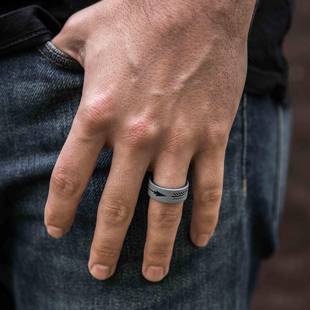 QALO Men's Rubber Silicone Ring, Strata Arrow Two Tone, Silicone Rubber Wedding Band, Breathable, Durable Wedding Ring for Men, 9mm Wide 2mm Thick, Black & Grey, Size 12