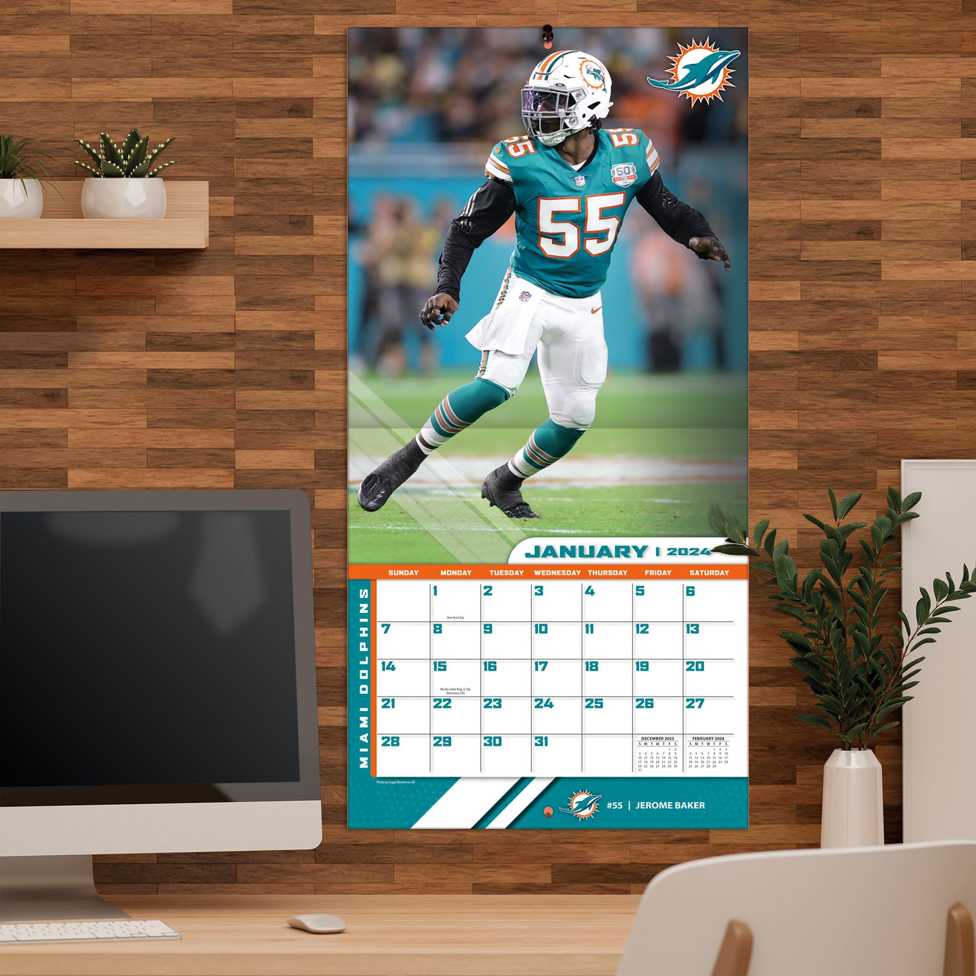 Miami Dolphins 2024 12'' x 12'' Team Wall Calendar