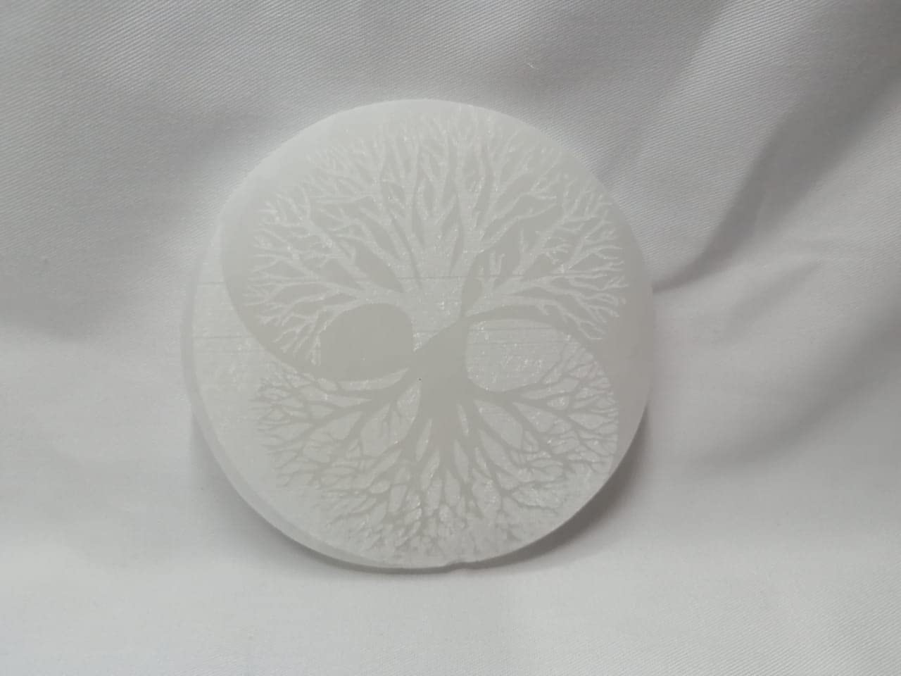 Selenite Circle Plate Laser Engraved Three Design, Cleans and Remove Negative Energy, Size 10×10 cm 240 gr, White
