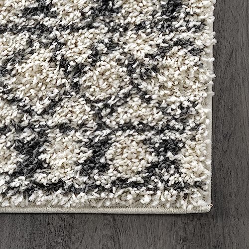 nuLOOM Lacey Moroccan Geometric Shag Area Rug, 4x6, Off-white