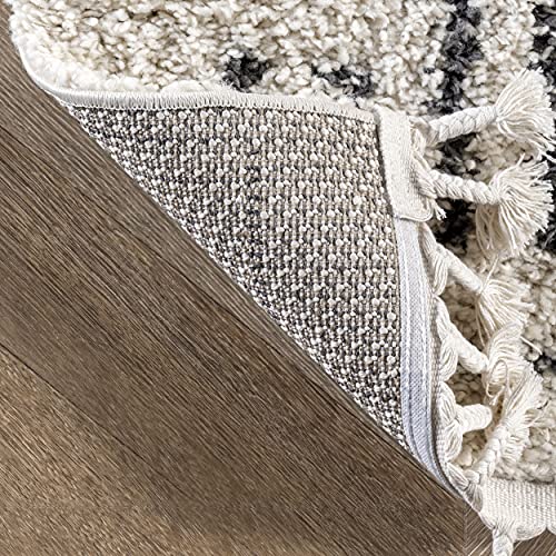 nuLOOM Sophie Moroccan Demarche Tassel Area Rug, 7x9, Off-white