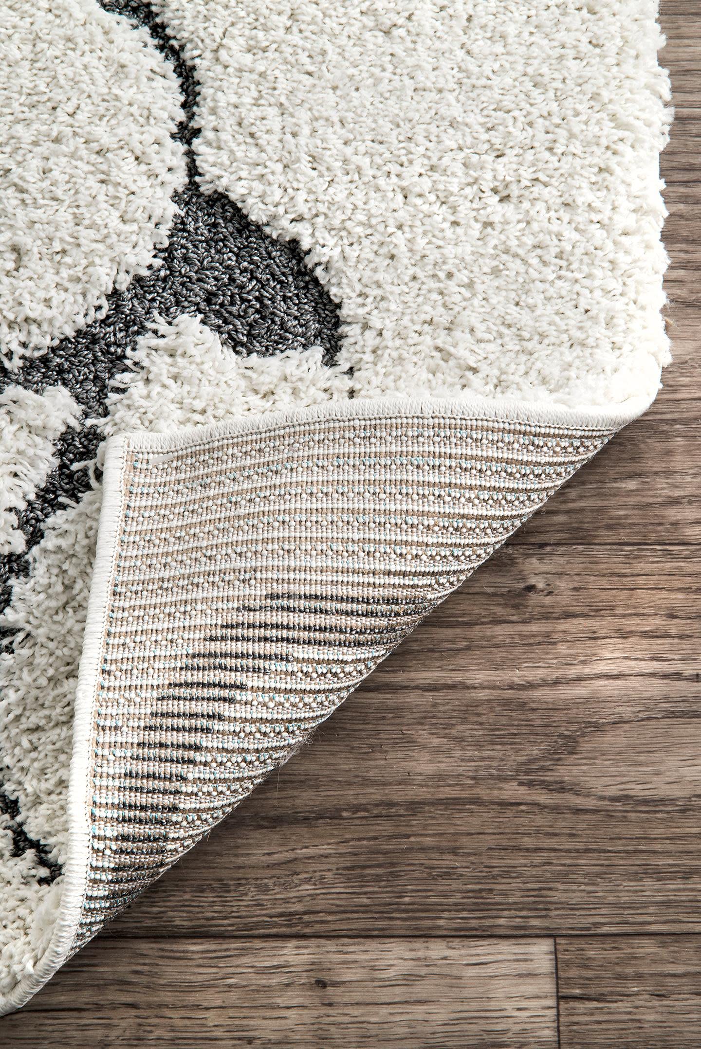 nuLOOM Maisha Contemporary Shag Area Rug, 4x6, Beige