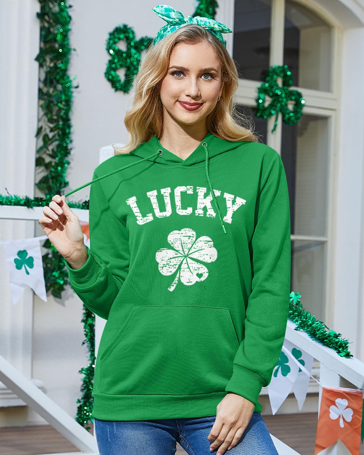 St Patrick's Day Women Green Long Sleeve Sweatshirt Graphic Print Shamrock Four Leaf Hoodie Lucky Clover M