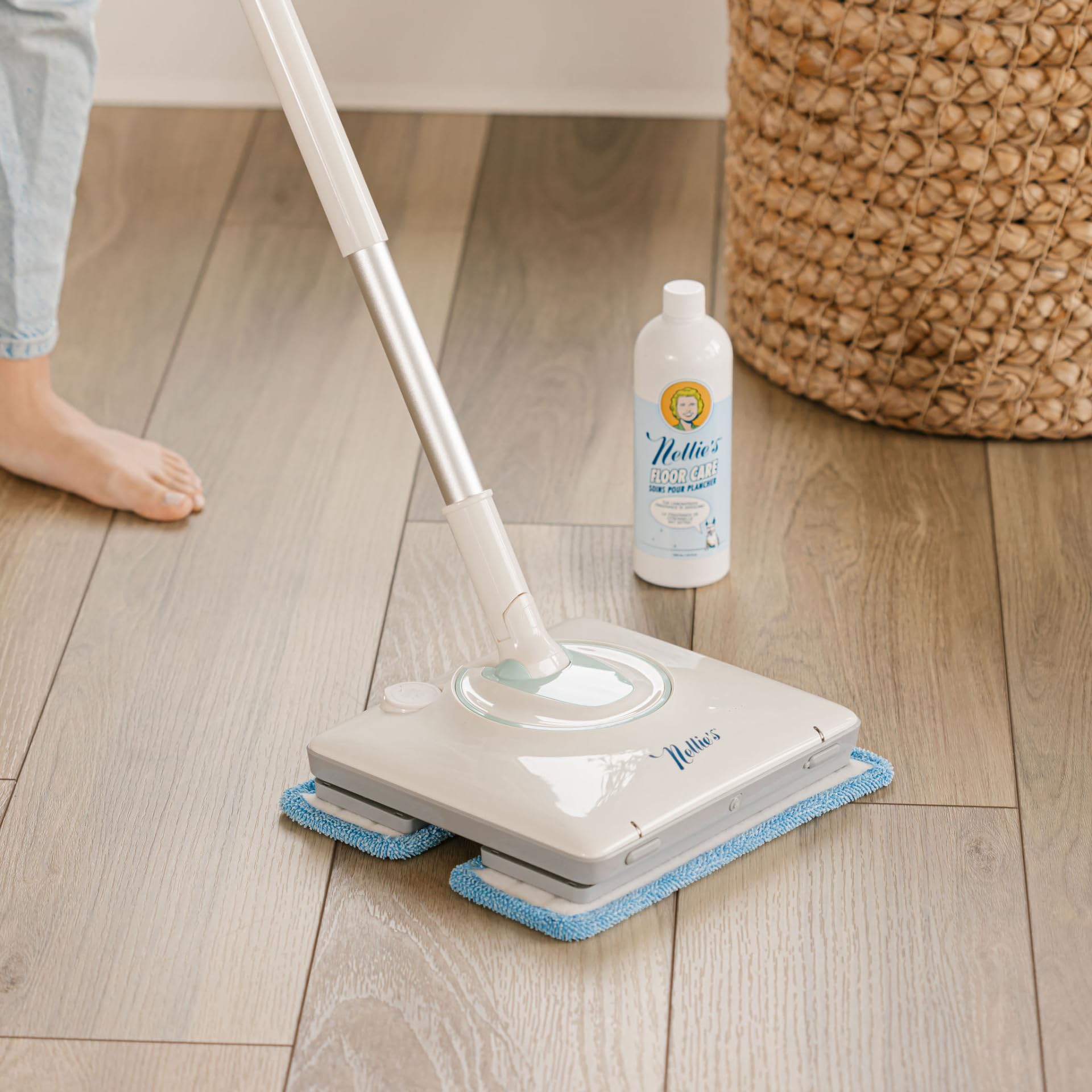 Nellie's Wow Mop- Cordless, Light-Weight and Rechargeable