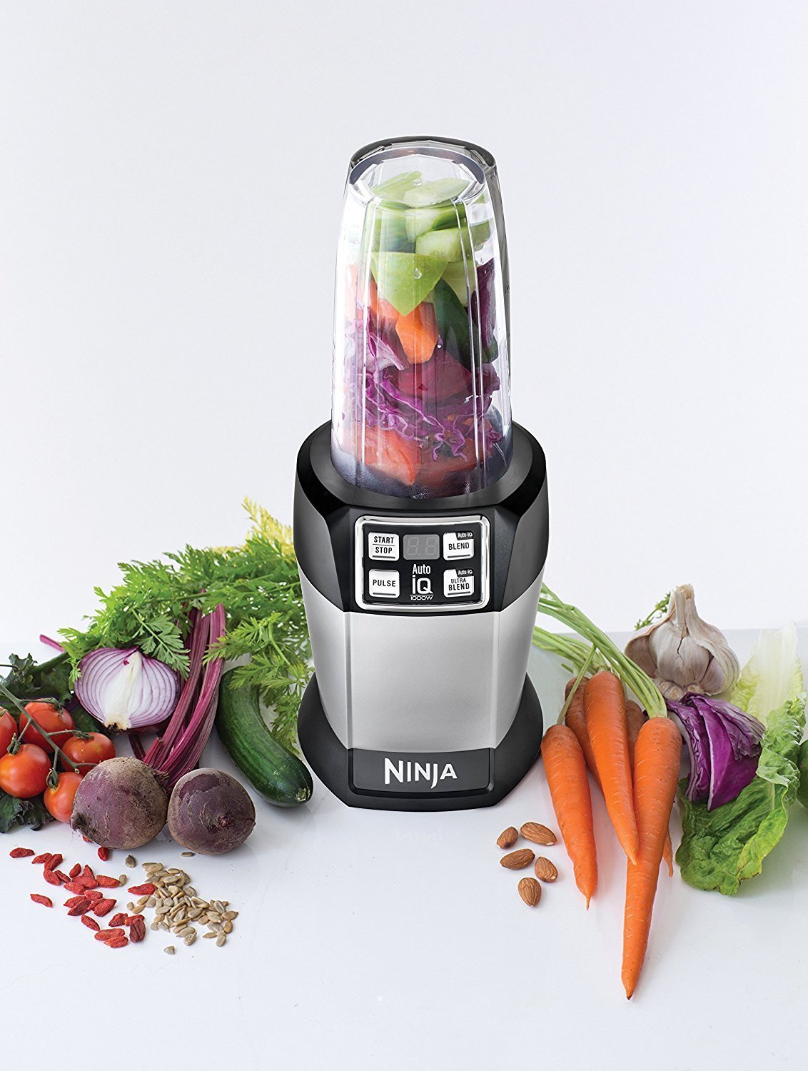 Nutri Ninja 32 oz Tritan Cups with Sip & Seal Lids. Compatible with BL480, BL490, BL640, & BL680 Auto IQ Series Blenders (Pack of 2)