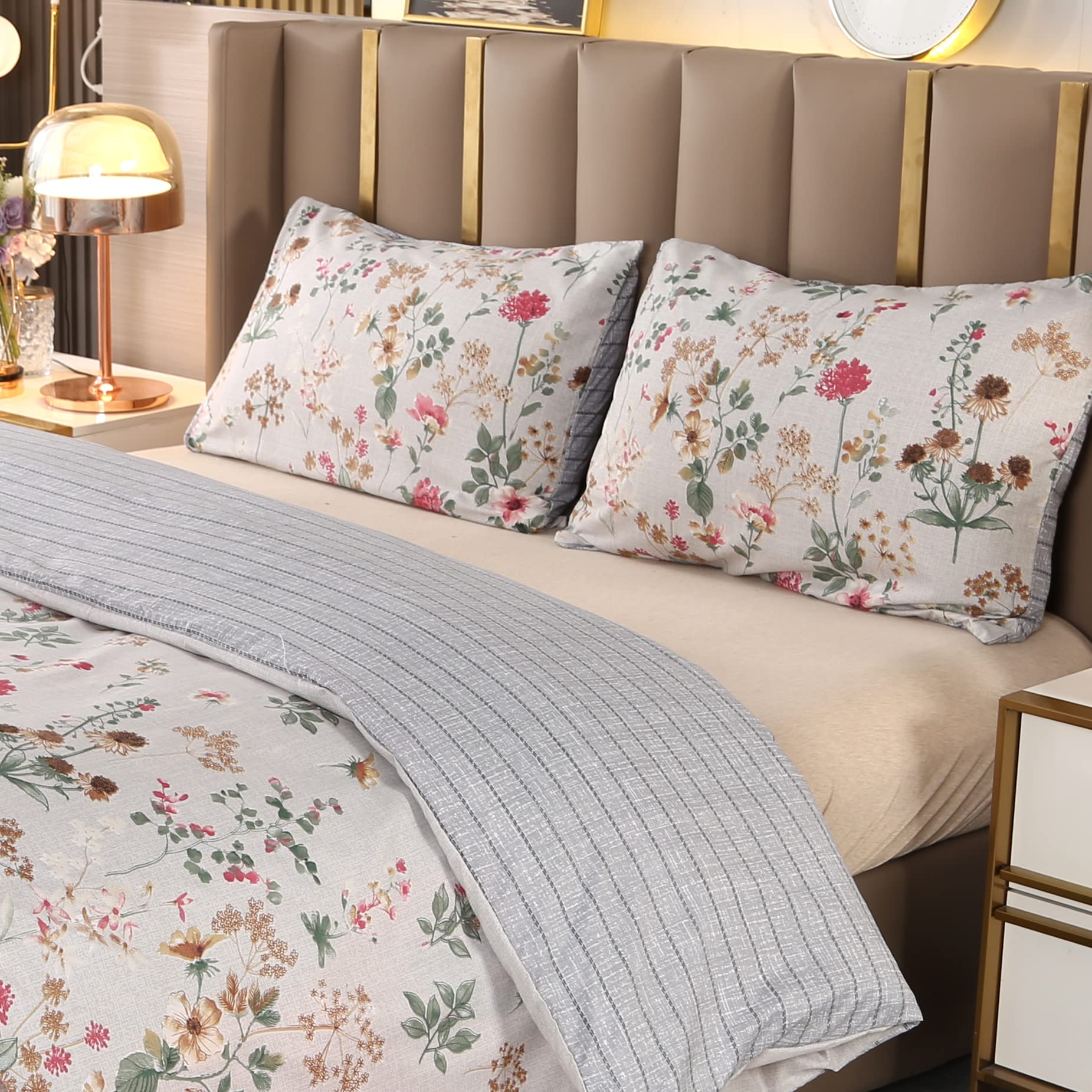 SUCHDECO Duvet Cover Set 90" x 90" Queen Size, Microfiber White Cover Sets 3 Pieces (1 Duvet Cover + 2 Pillow Shams)