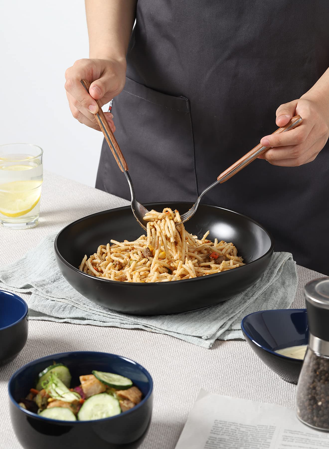 Teocera Pasta Bowls, Salad Bowls Set, Large Serving Bowls, 50 Ounce Porcelain Matte Black Bowls Set of 4 - Square Design, Microwave Dishwasher Safe