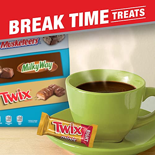 SNICKERS, TWIX, 3 MUSKETEERS & MILKY WAY Minis Size Chocolate Candy Variety Mix, 67.2-Ounce 240 Pieces (Packaging May Vary)