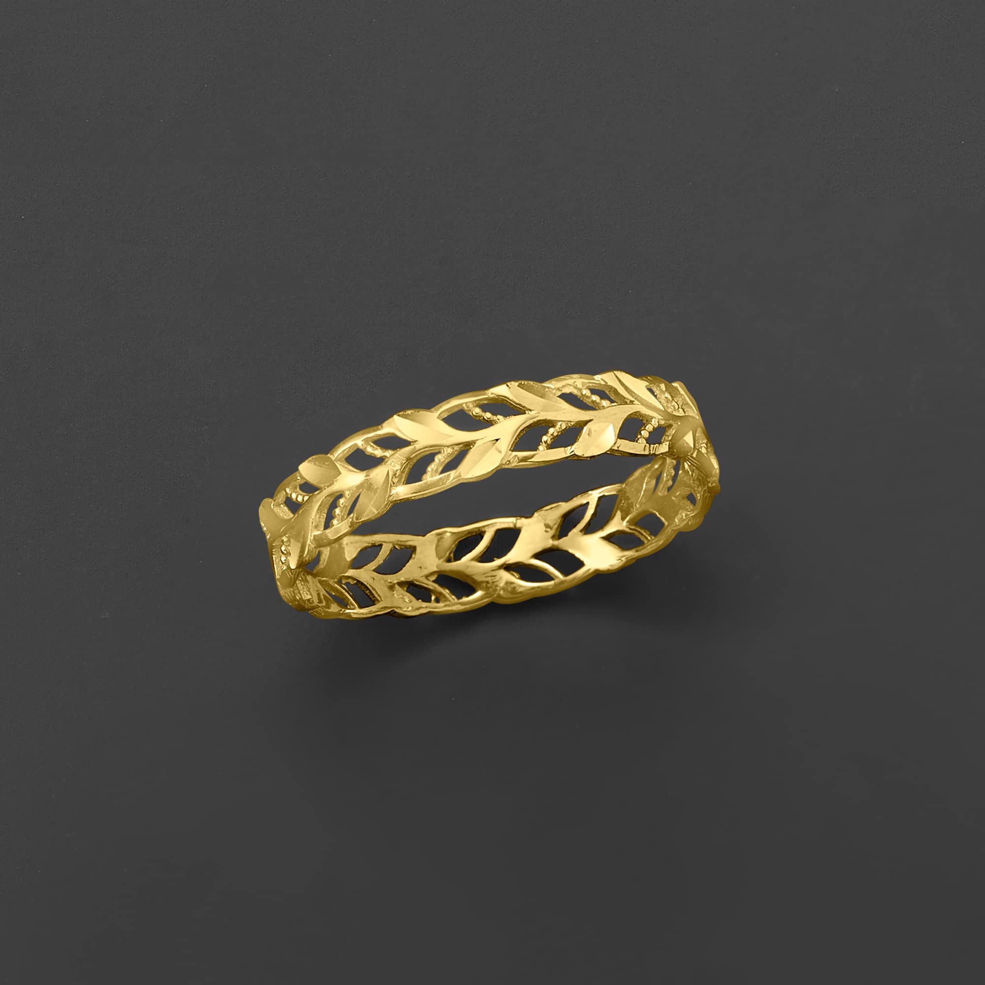 Ross-Simons Italian 14kt Yellow Gold Openwork Leaf Ring. Size 8