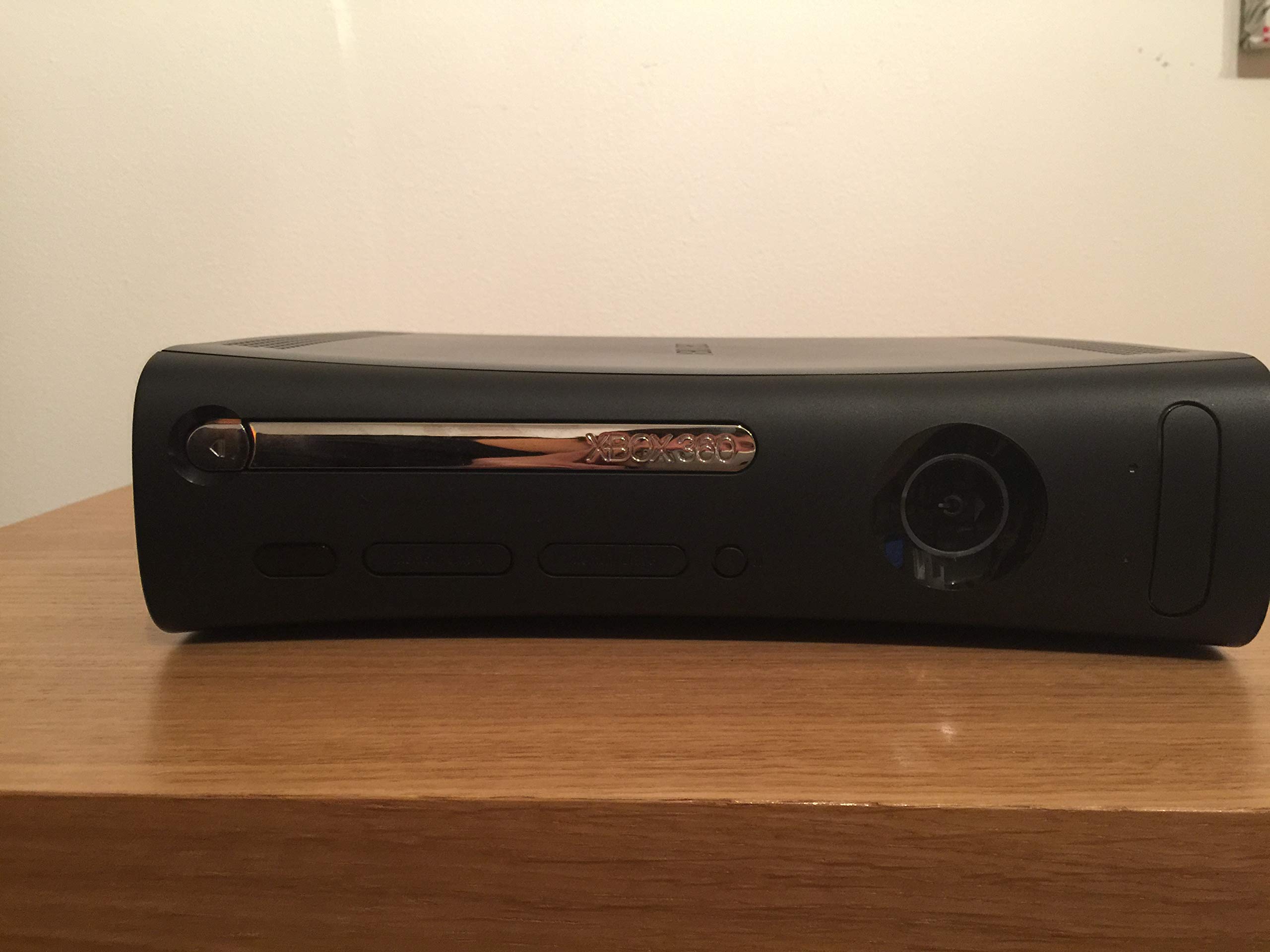 Microsoft Xbox 360 Elite 120GB Console Bundle