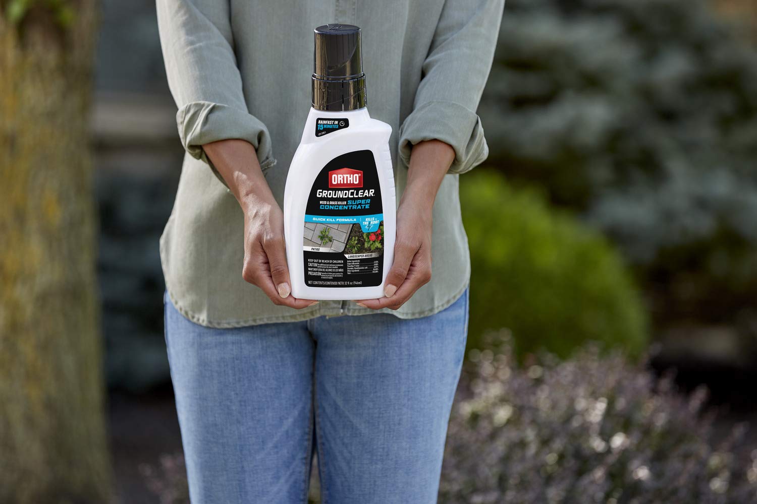 Ortho GroundClear Weed and Grass Killer Super Concentrate - Kills Weeds and Grass, Kills to the Root, Starts Working Immediately, for Patios and Landscaped Areas, 32 fl. oz.