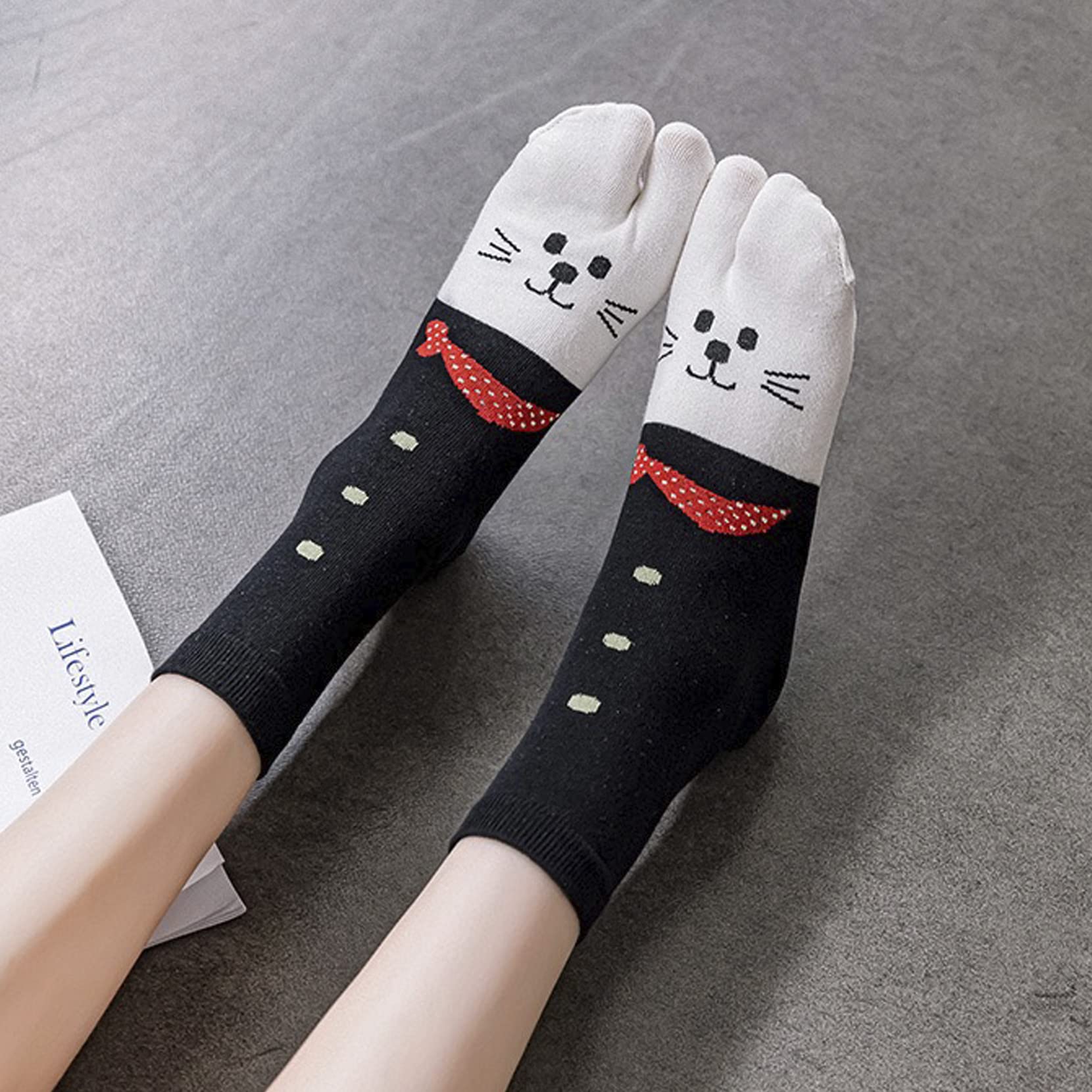 PaperMore Cute Cat Flip-Flop Socks Split Toe Tabi Socks Ninja Geta Socks 4-Pairs Pack Stylish Women Tabi Socks, White, 7.5-8 (5-10)