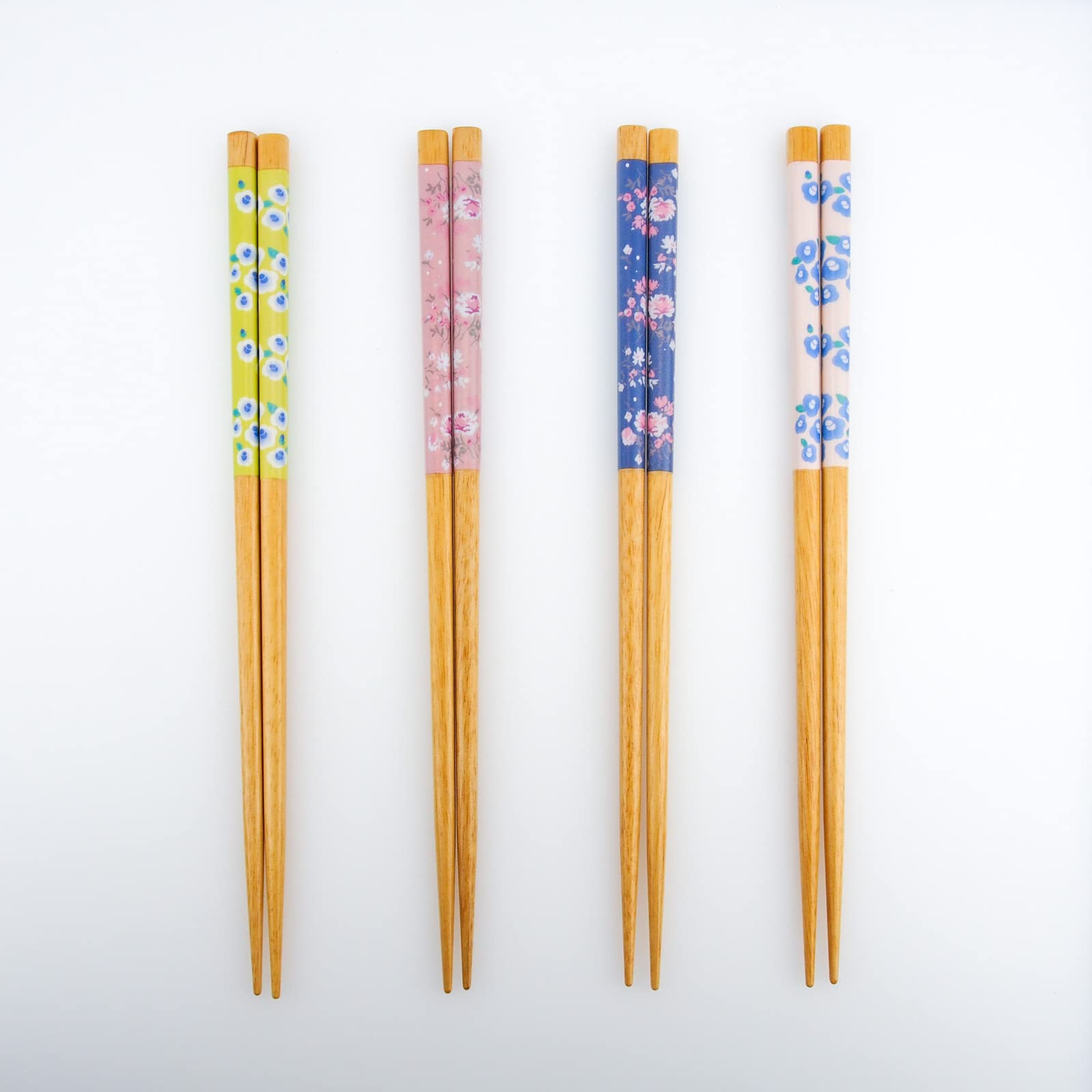 Sunlife Chopsticks Wooden Reusable Chopsticks Floral Designs Dishwasher Safe 8.8 Inches Made in Japan (Pink)