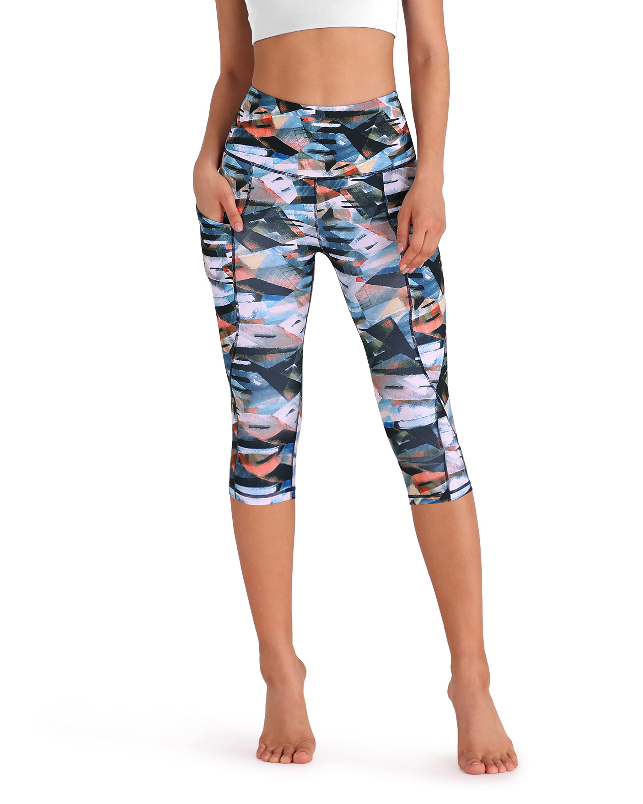 ODODOS Women's High Waisted Pattern Yoga Capri Leggings with Pockets, Tummy Control Non See Through Sports Athletic Workout Running Capris, FineArt, Large