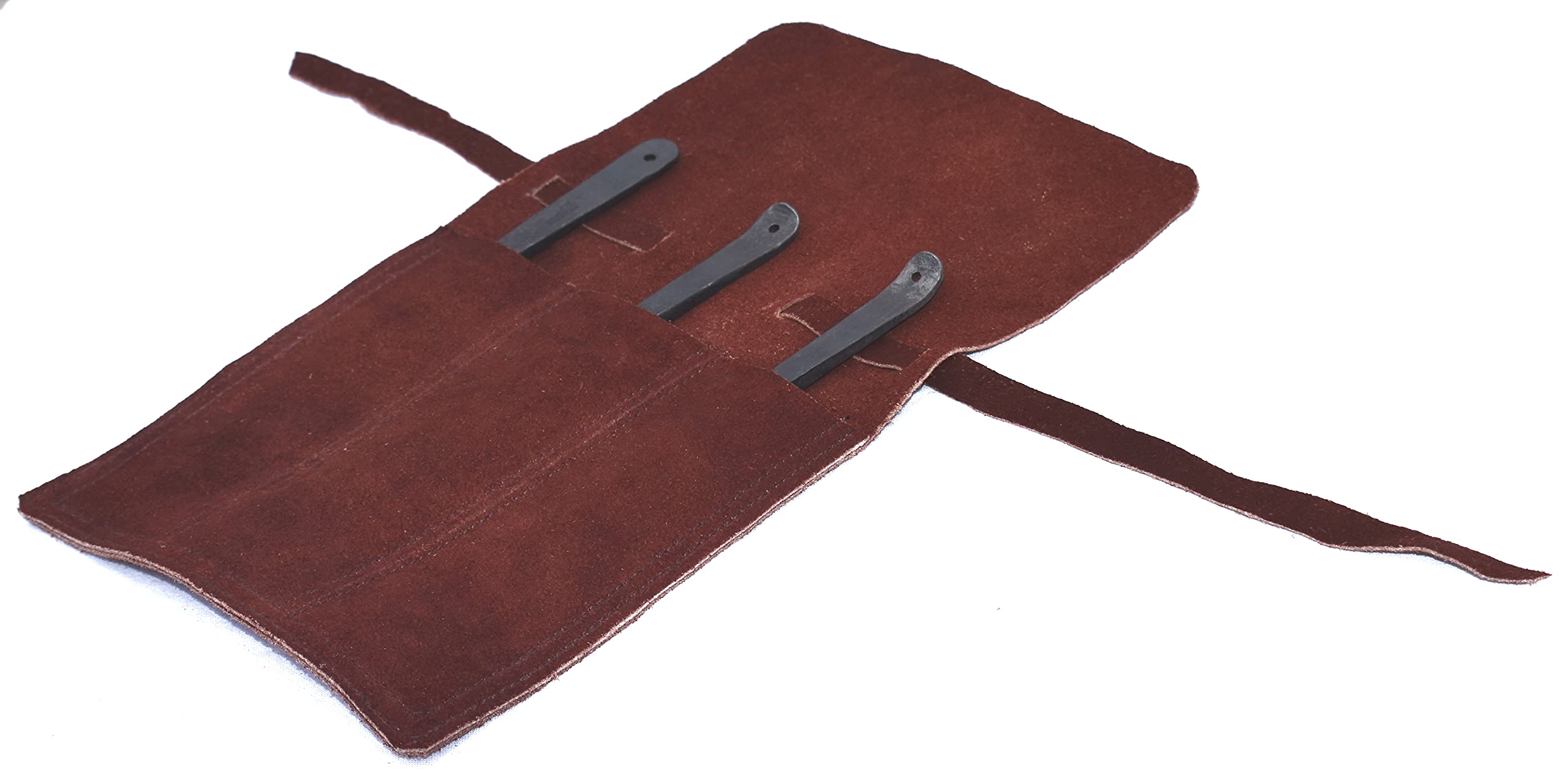 Viking Traders Hand-Forged Blacksmith Medieval Dining Hall Eating/Feasting Utensils set of 3 Piece Functional Fork Knife and Spoon Medieval Eating Set, with genuine leather pouch for easy carrying.