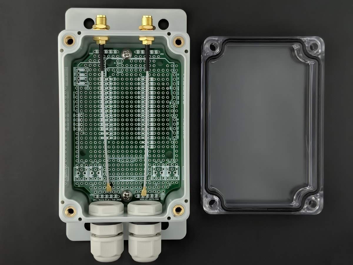 qBox DIY IOT Enclosure Plus Kit (Two SMAs), IOT Enclosure for Arduino MKR Feather ESP32 Cellular LoRa WiFi Board, Waterproof IP65 Enclosure with Glands, prototyping PCB connectors Set and Two SMAs