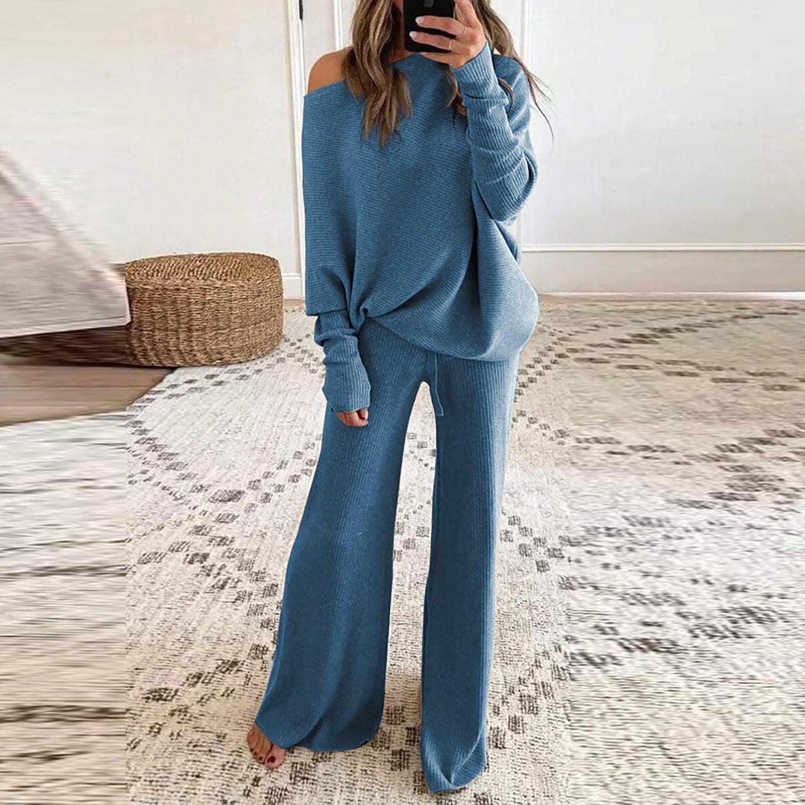 Sukilimiy Two Piece Outfits for Women Fall Winter Leopard Print Jogger Outfit Sweatshirt and Pants Sweater Sets with Pockets