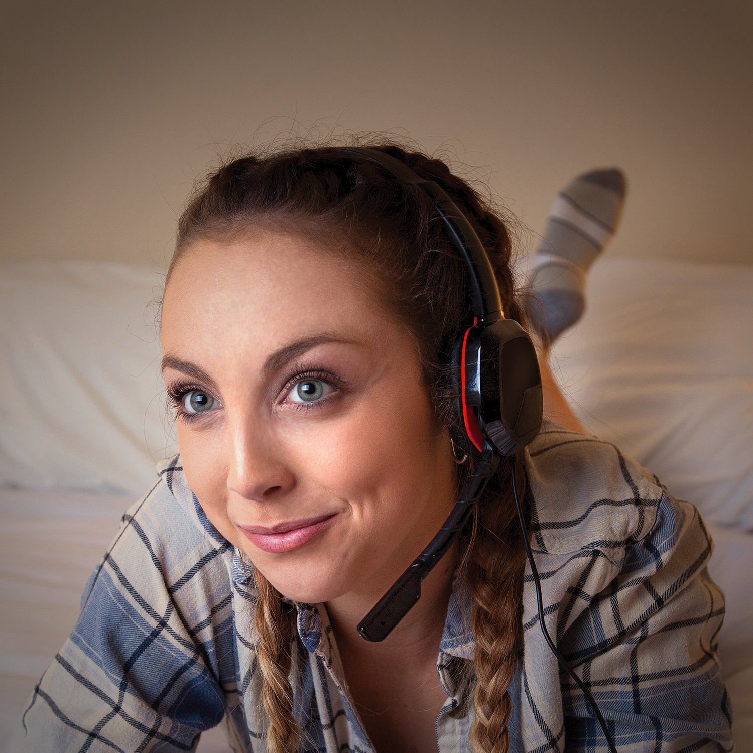 PDP Afterglow LVL 1 Wired Chat Headset With Noise Cancelling Microphone: Red - Nintendo Switch