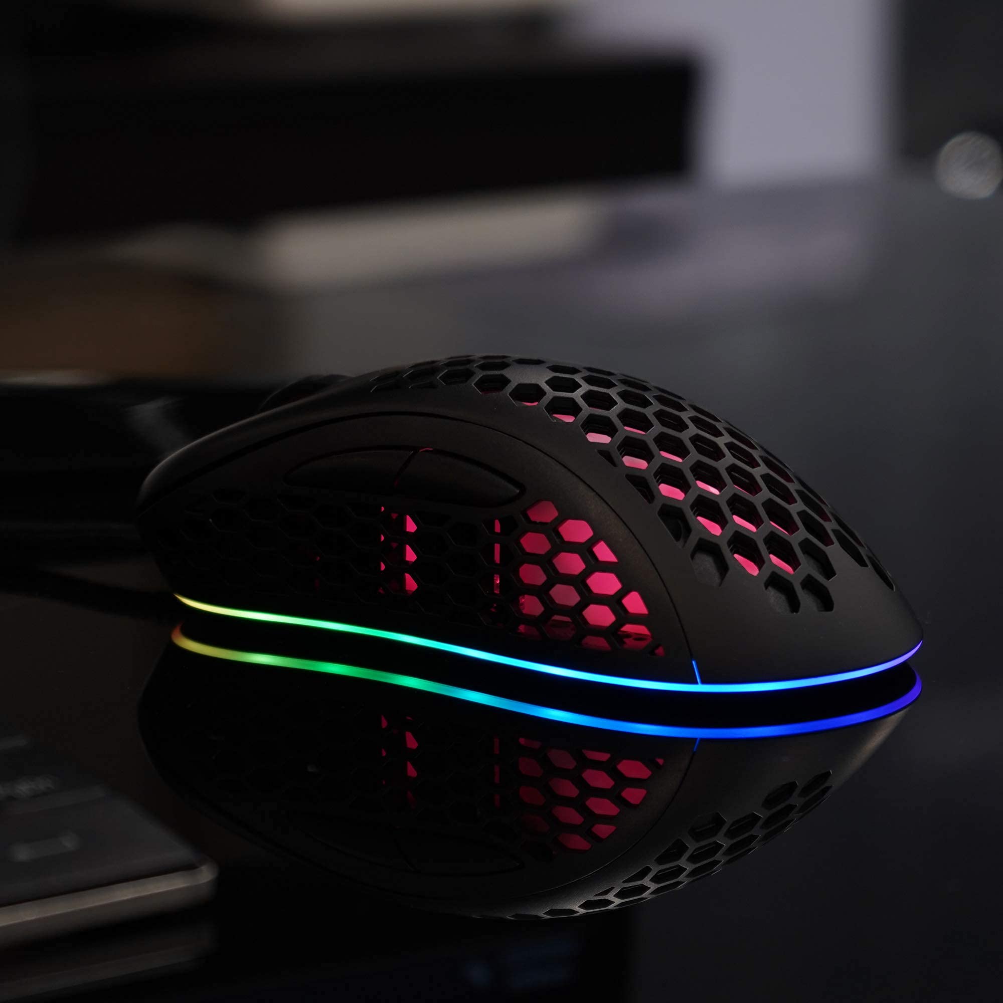 Projects Gaming S 001, 16000 DPI, PMW 3389, RGB, 2.22 oz (63g), Ergonomic, 7 Buttons, Lightweight Honeycomb Shell Wired Gaming Mouse