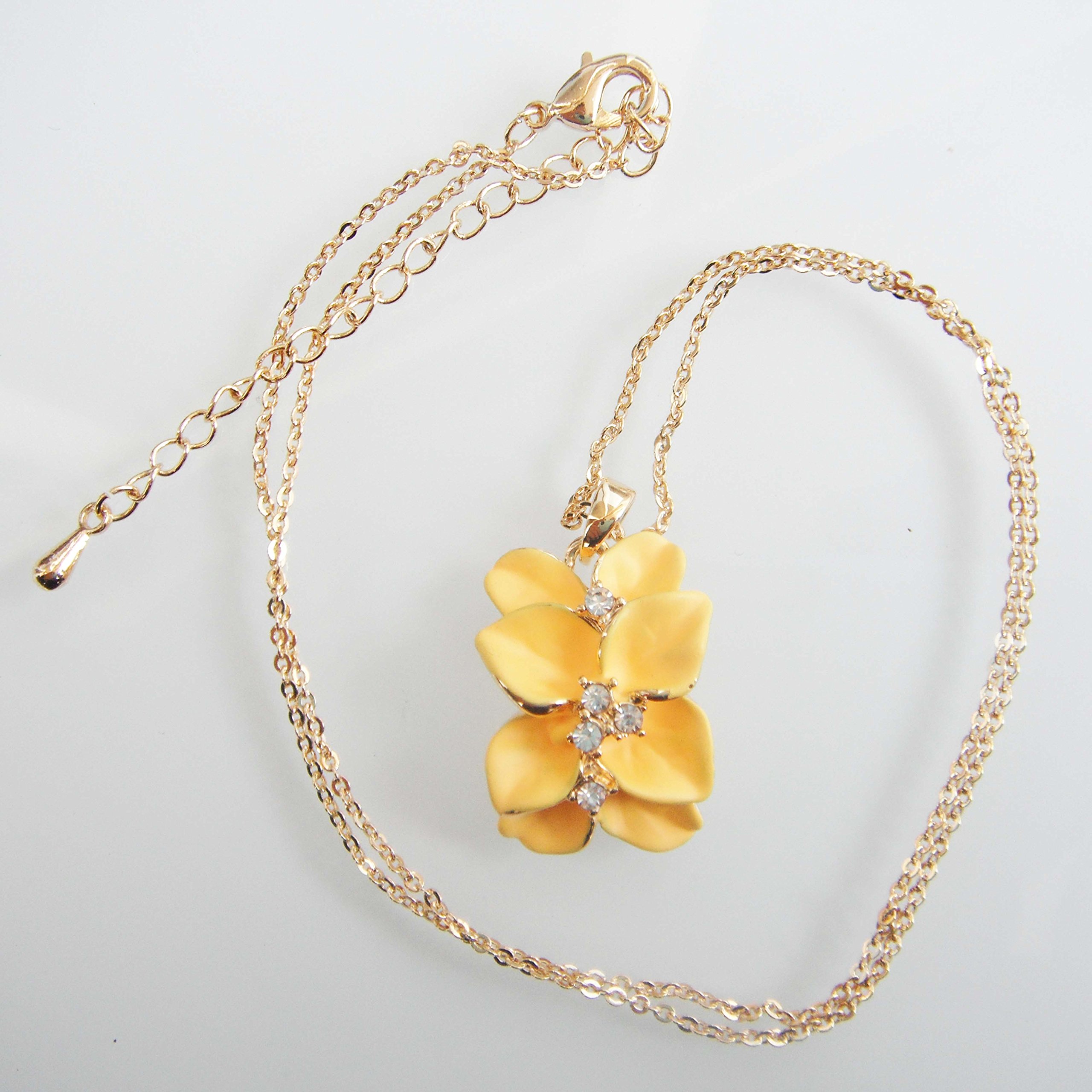 Navachi 18k Gold Plated Clear Crystal Yellow Enamel Leaves Flower Az6076p Pendant Necklace 16"+2"