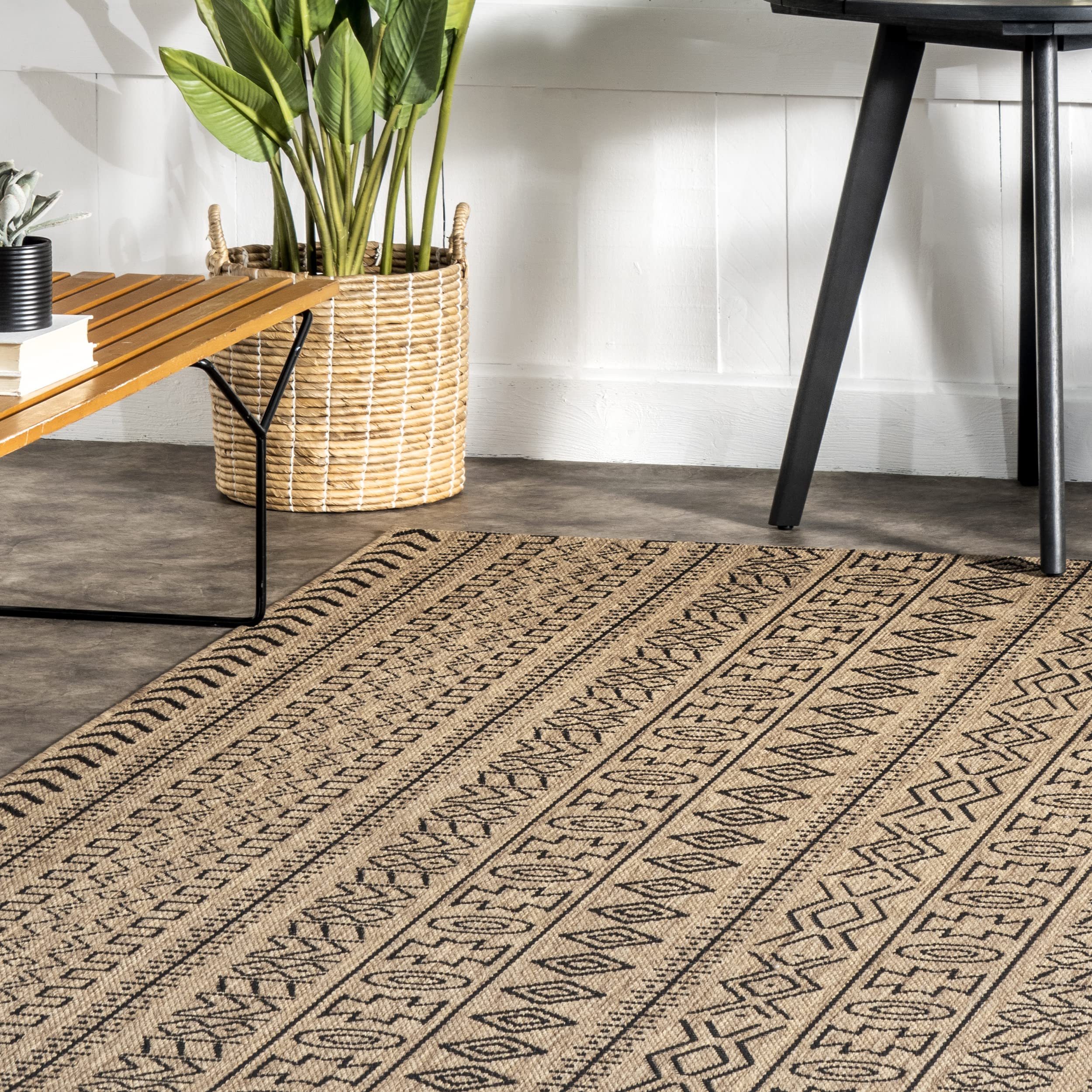 nuLOOM Outdoor Jamie Area Rug, 6x9, Brown