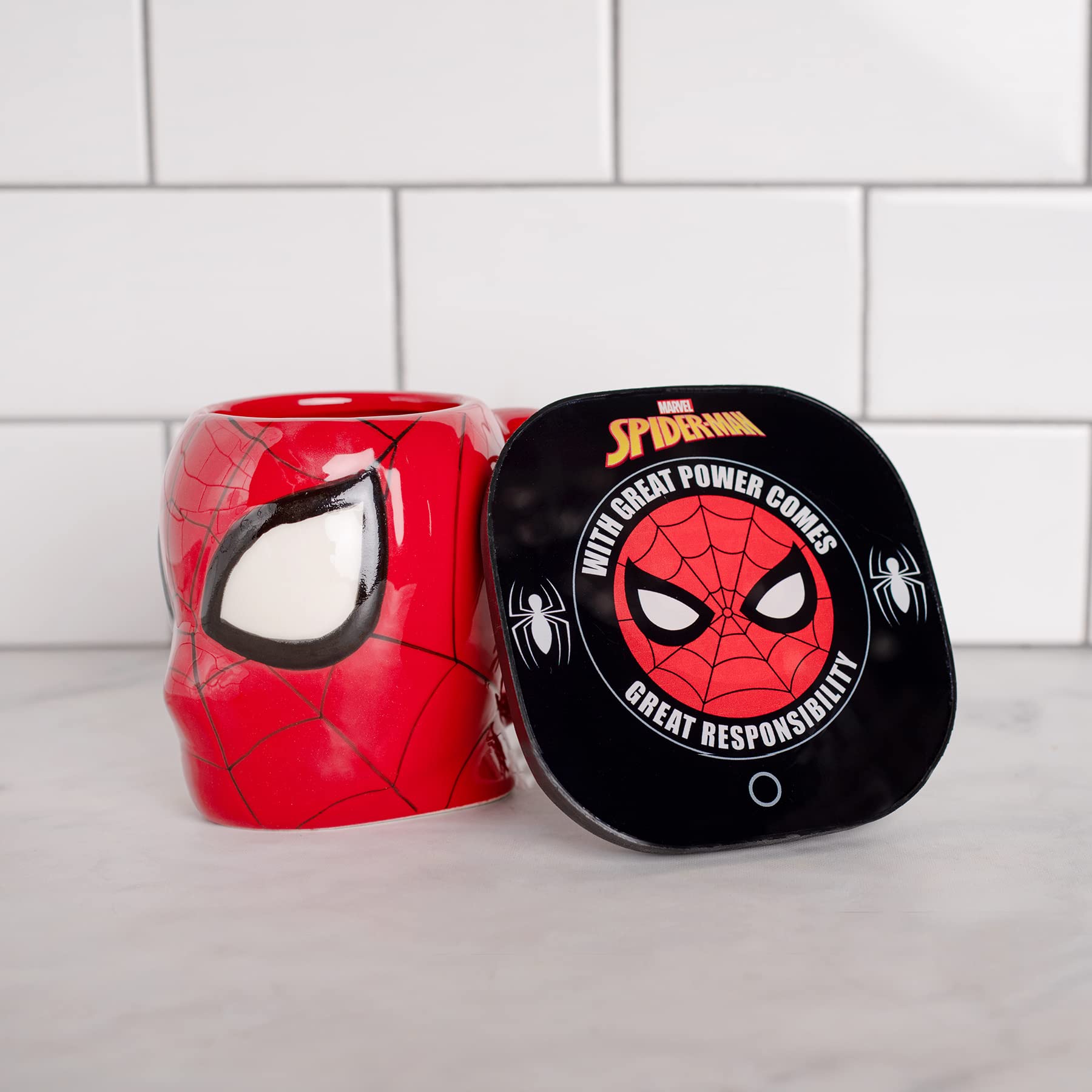 Uncanny Brands Spider-Man Mug Warmer with Spidey Molded Mug β Keeps Your Favorite Beverage Warm - Auto Shut On/Off