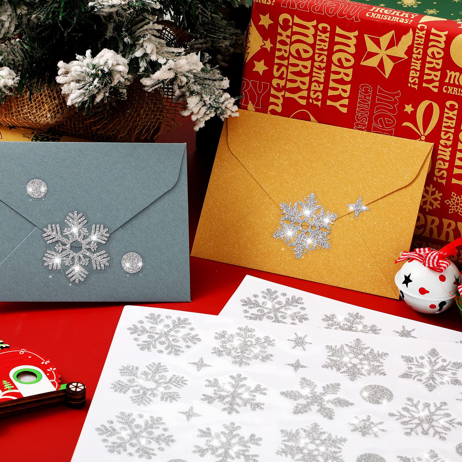 Yexiya 520 Pcs Christmas Envelope Seal Sticker Glitter Snowflake Sticker Label Christmas Sticker Xmas Snowflake Dot Envelope Sticker Seal for Christmas Card Envelope Box Decoration (Silver, 10 Sheets)