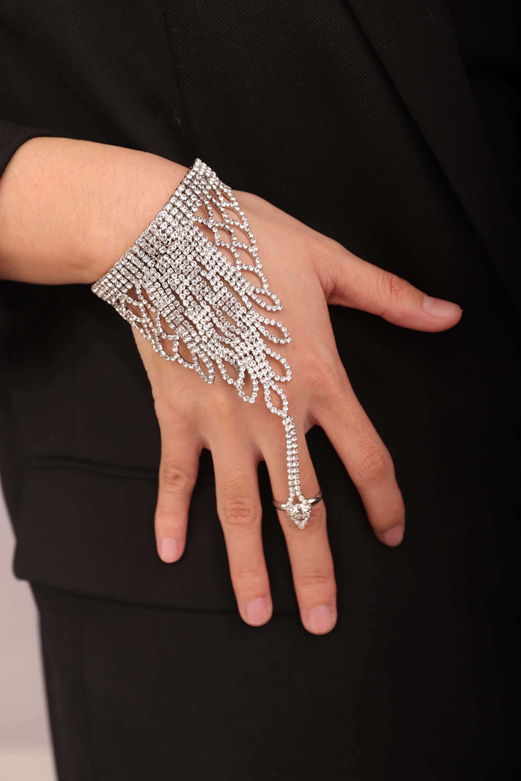 YERTTER Dainty Rhinestone Crystal Hand Chain Slave Harnss Bracelet Finger Chain Bangle Bracelet Silver Gold Hand Chain Ring Link Bracelet (Style 1)