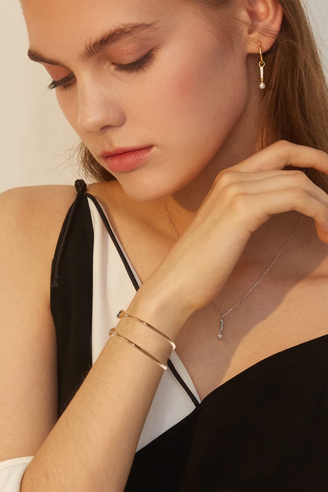 WOWORAMA 2 Pcs Gold Thin Cuff Bracelets for Women Heart Crystal Teardrop Open Cuff Bangle Bracelet Adjustable Dainty Love Bangle Bracelet Minimalist Open Cuffs Birthday Gifts