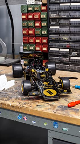 Pocher Lotus 72D John Player Special Emerson Fittipaldi 1972 British Grand Prix 1:8 Scale Diecast Model Kit HK114