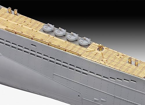 Revell Germany Level 1/72 Germany Naval Submarine Type VIIC / 41 (Premium Edition) Model 05163, RV05163