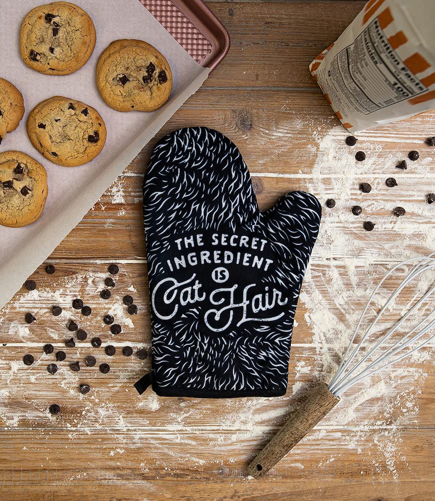 The Secret Ingredient Is Cat Hair Funny Pet Kitten Animal Lover Graphic Kitchen Accessories Funny Graphic Kitchenwear Funny Cat Novelty Cookware Black Oven Mitt