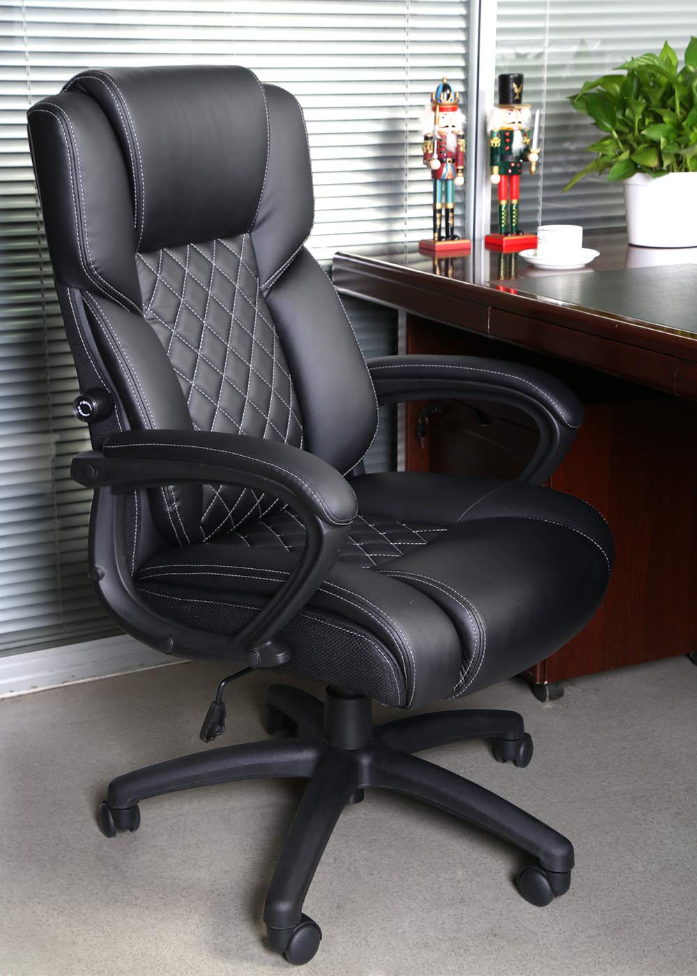 Ptoulemy Big and Tall Office Chair 300lbs Heavy Duty Computer Ergonomic Desk Chair 360 Swivel Task Chair Executive Leather Office Chair with Adjustable Lumbar Support (Black)