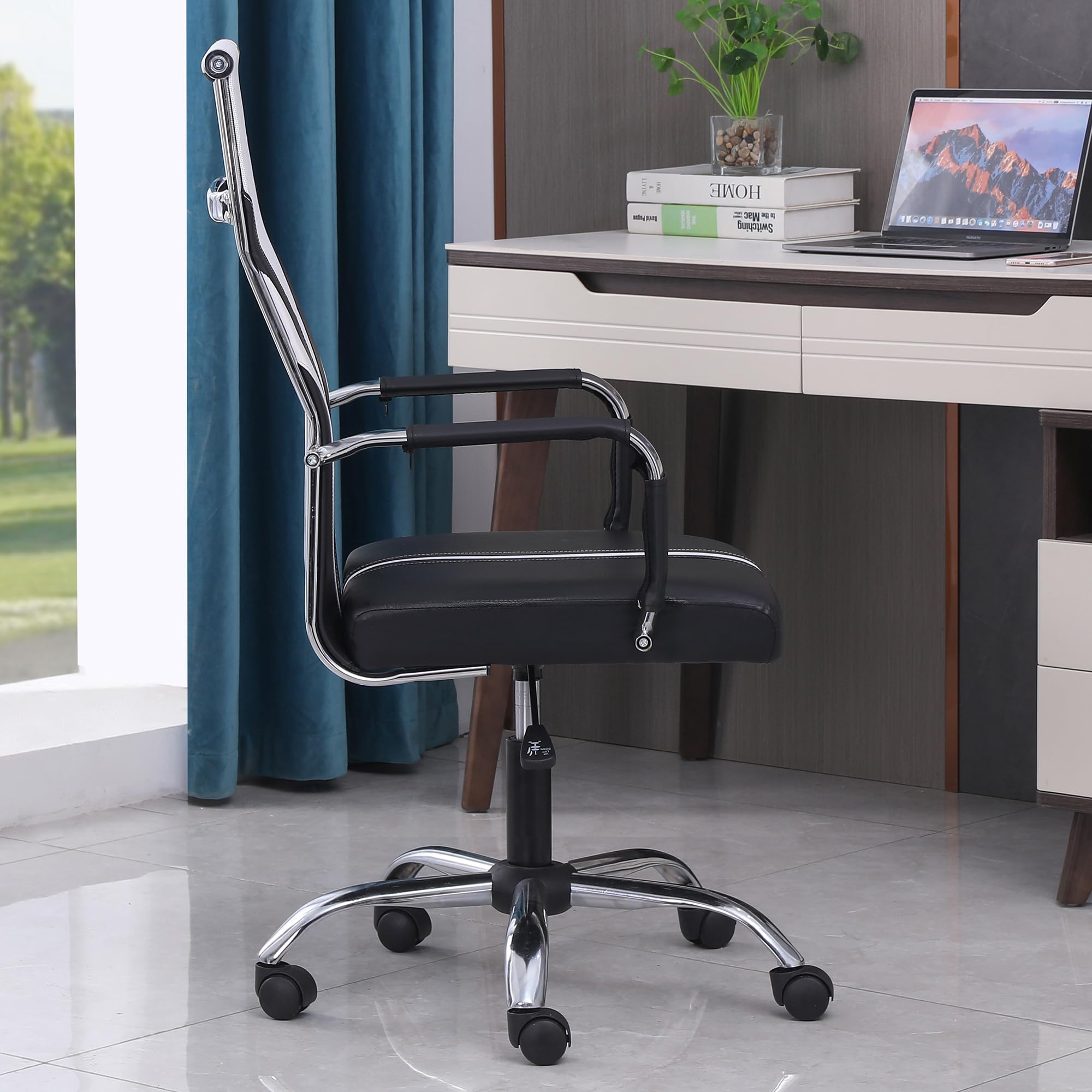 Office Desk Chair with Wheels Arm, Leather Home Office Chair Ergonomics Computer Desk Chairs in Bulk Office Chair Sturdy Black and White