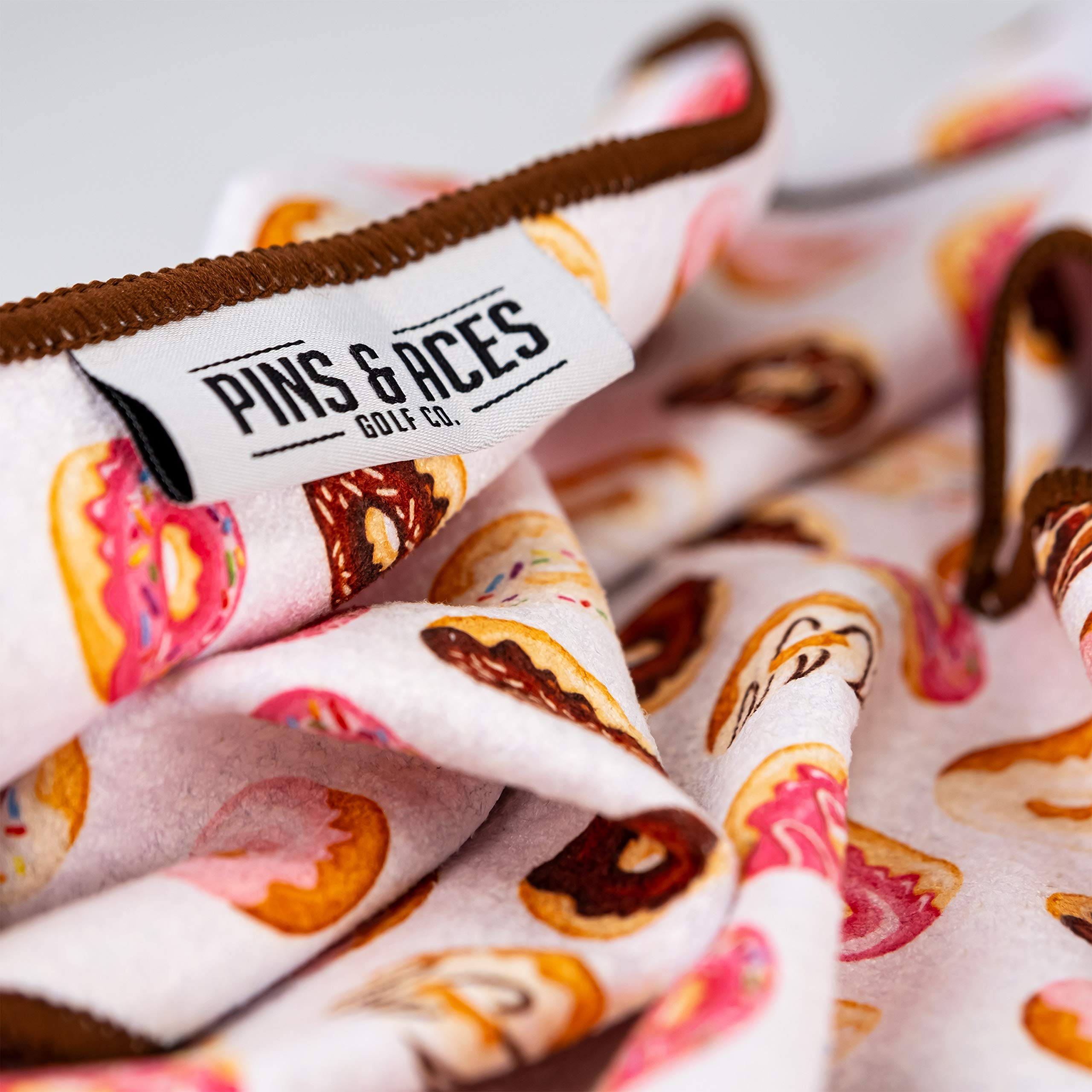 Pins & Aces Club-Slit Tour Towel - Lightweight, Super Absorbent Premium Microfiber Golf Towel - Add Style & Customize Your Golf Bag (Flower Power)