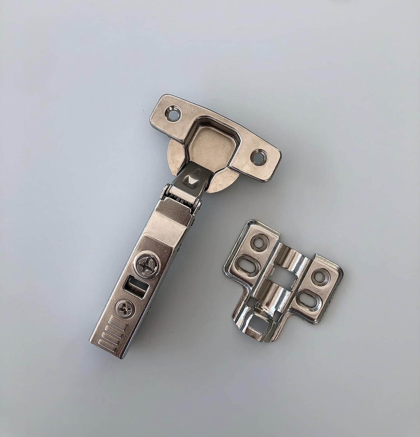 NELI Set of 4 Hinges (New) with softclose for Pax (Like KOMPLEMENT Hinges) with 4 Hinges and 16 Screws