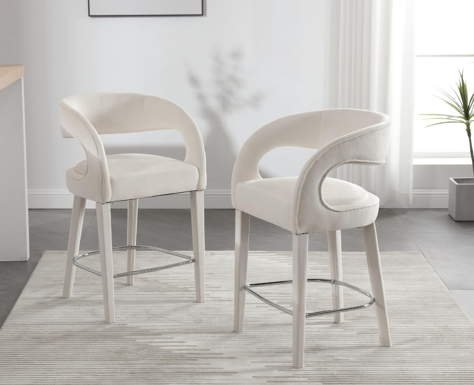 Shunzhi Modern Velvet Counter Height Bar Stools Set of 2 Upholstered Barstools with Barrel Back/Footrest, 26 inch Counter Stools Comfy Kitchen Island Stools Bar Chairs for Home Bar/Pub, Cream