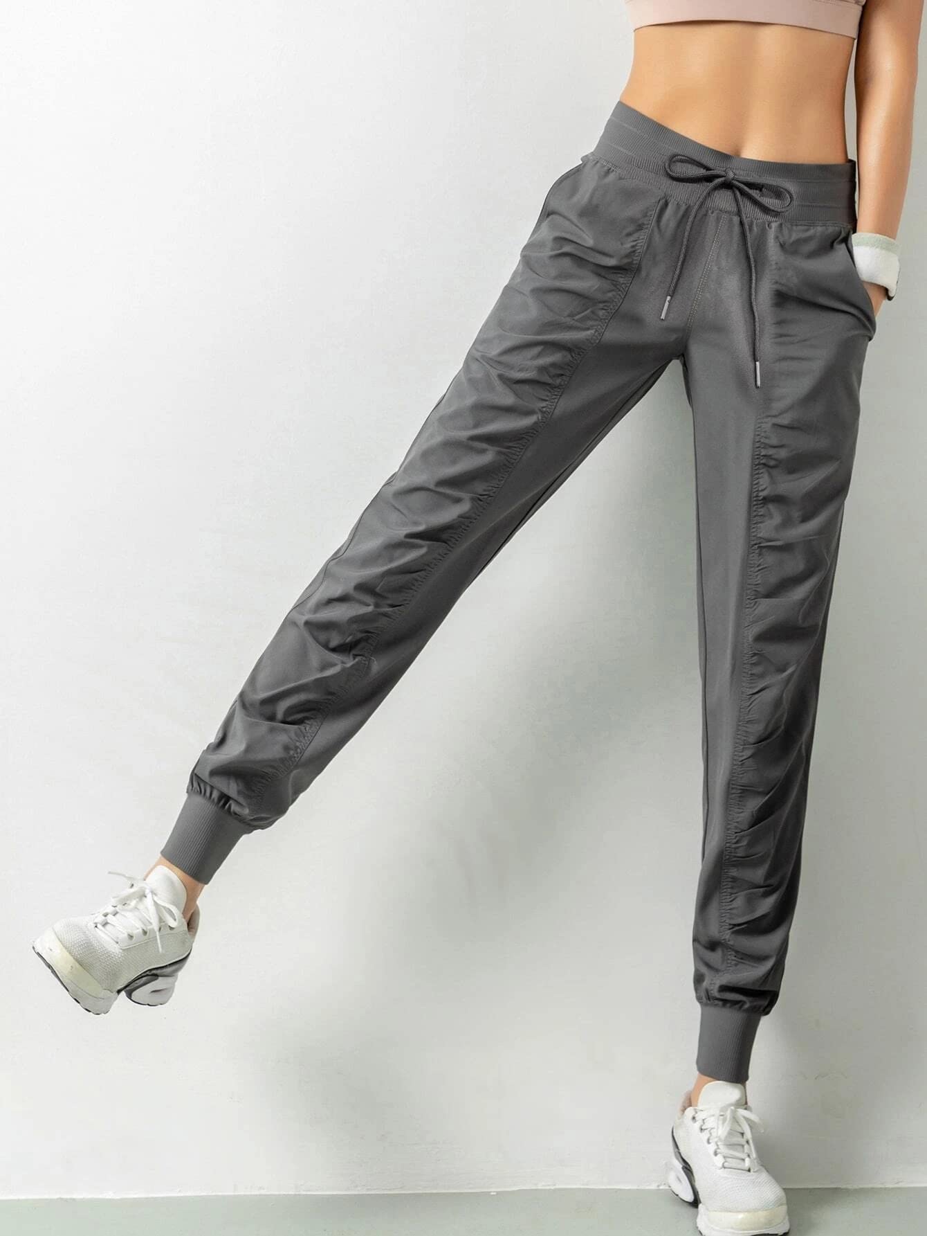 VUTRU Women's Drawstring Waist Joggers with Pockets, Lightweight Quick Dry Soft Sports Pants Workout Lounge Running Grey