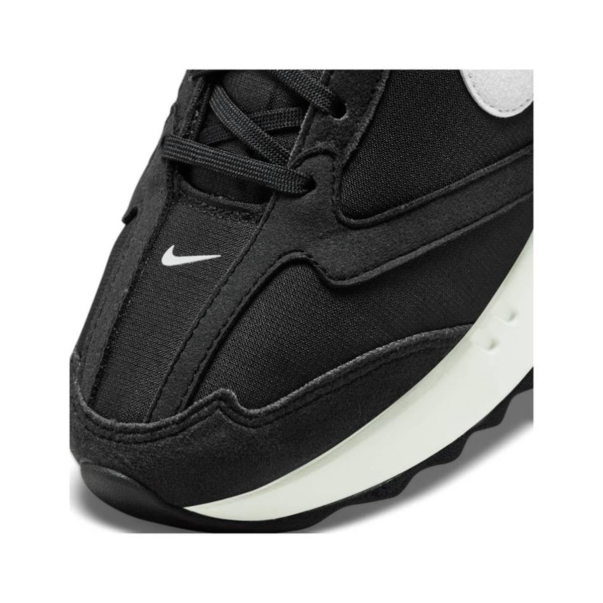 Nike Women's Air Max Dawn Running Shoes, Black/Summit White, 8 M US
