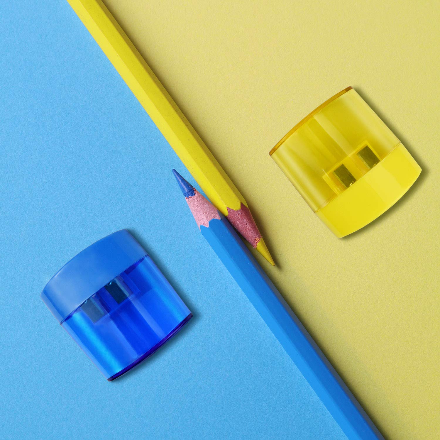Pencil Sharpener, MENOLY 8 Pack Pencil Sharpener Manual Double Hole Pencil Sharpener Oval Shaped Hand Pencil Sharpeners for School Office Home (Red Yellow Green Blue)